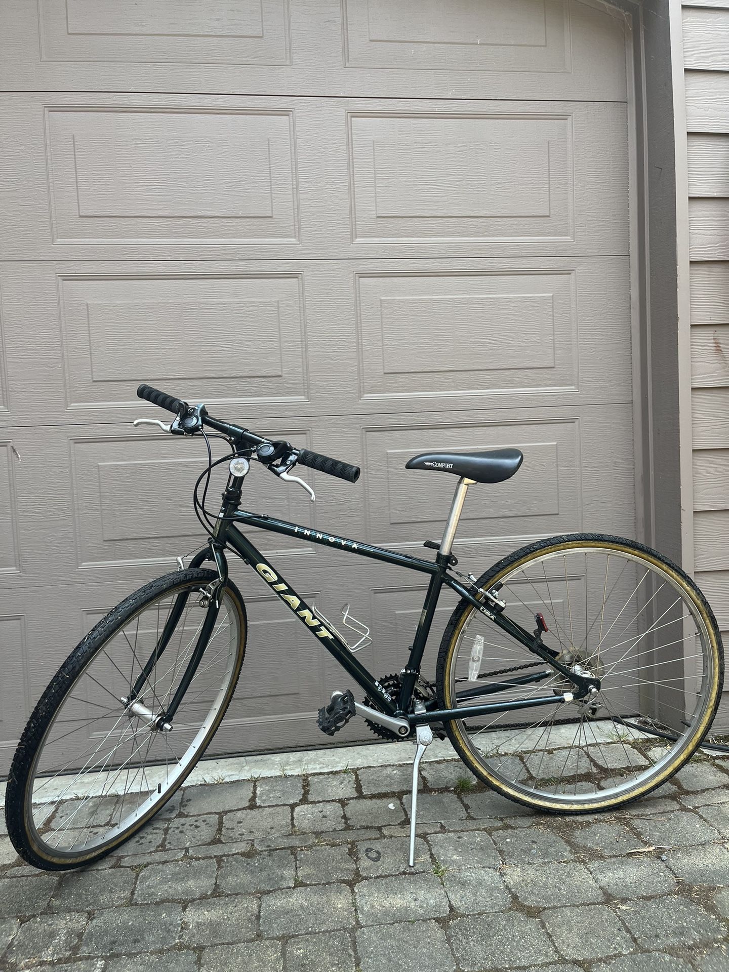 Giant Innova 700c Unisex Commuter Bike for Sale in West Linn, OR - OfferUp