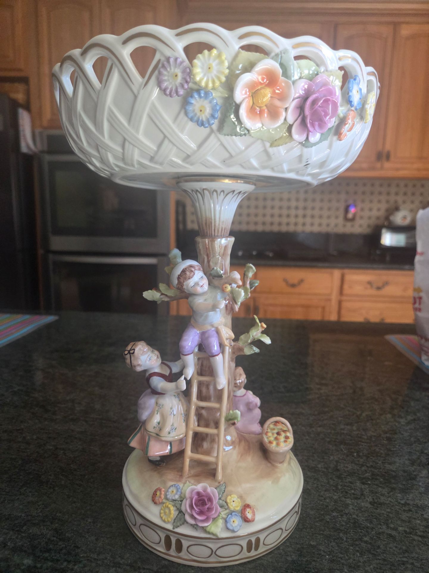 Dresden Center piece Fruit Bowl for Sale in Lake Elsinore, CA - OfferUp