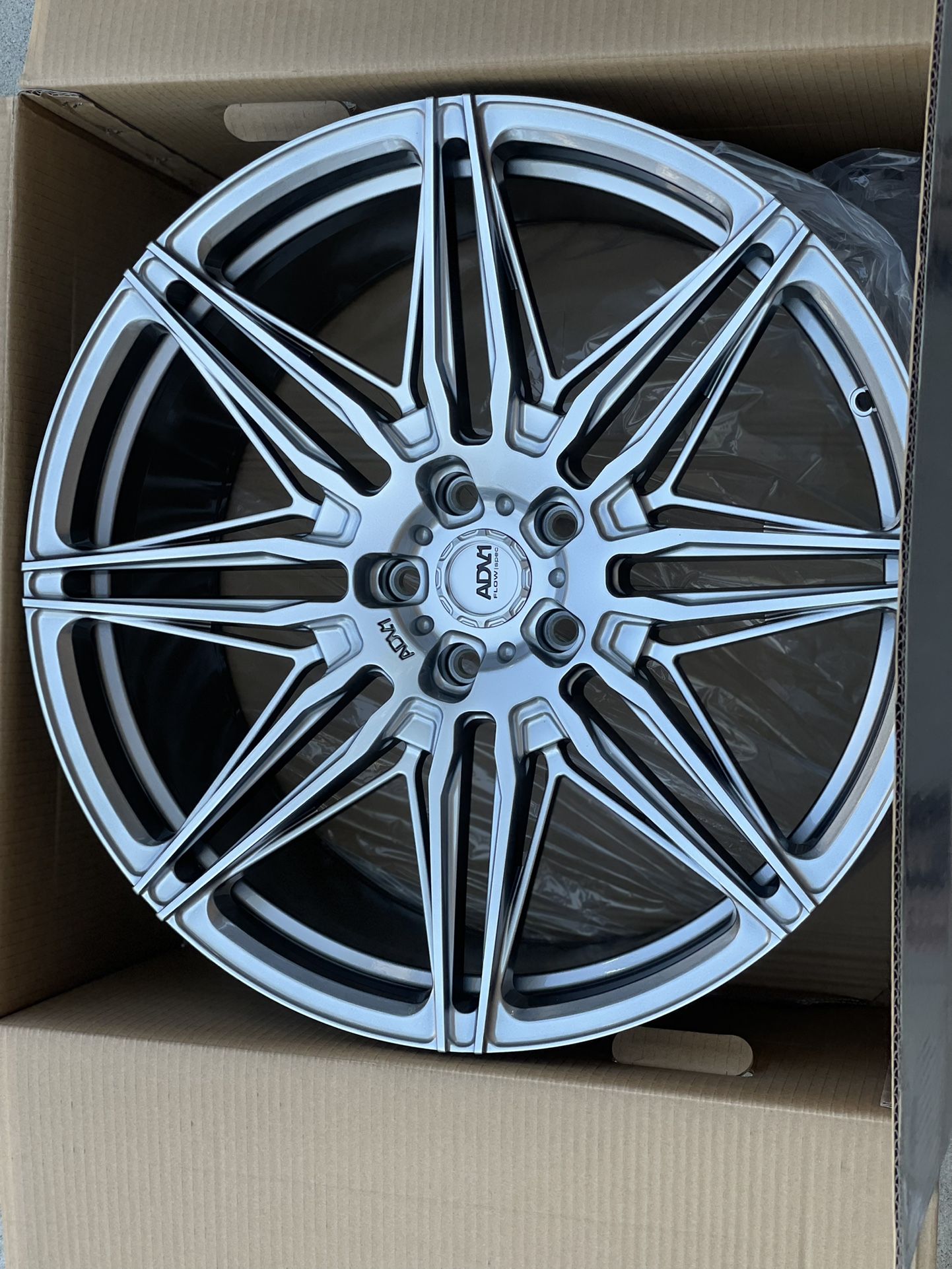 Brand New 22” ADV.1 Set of Rims ADV08 Hyper Black for Sale in Tustin ...