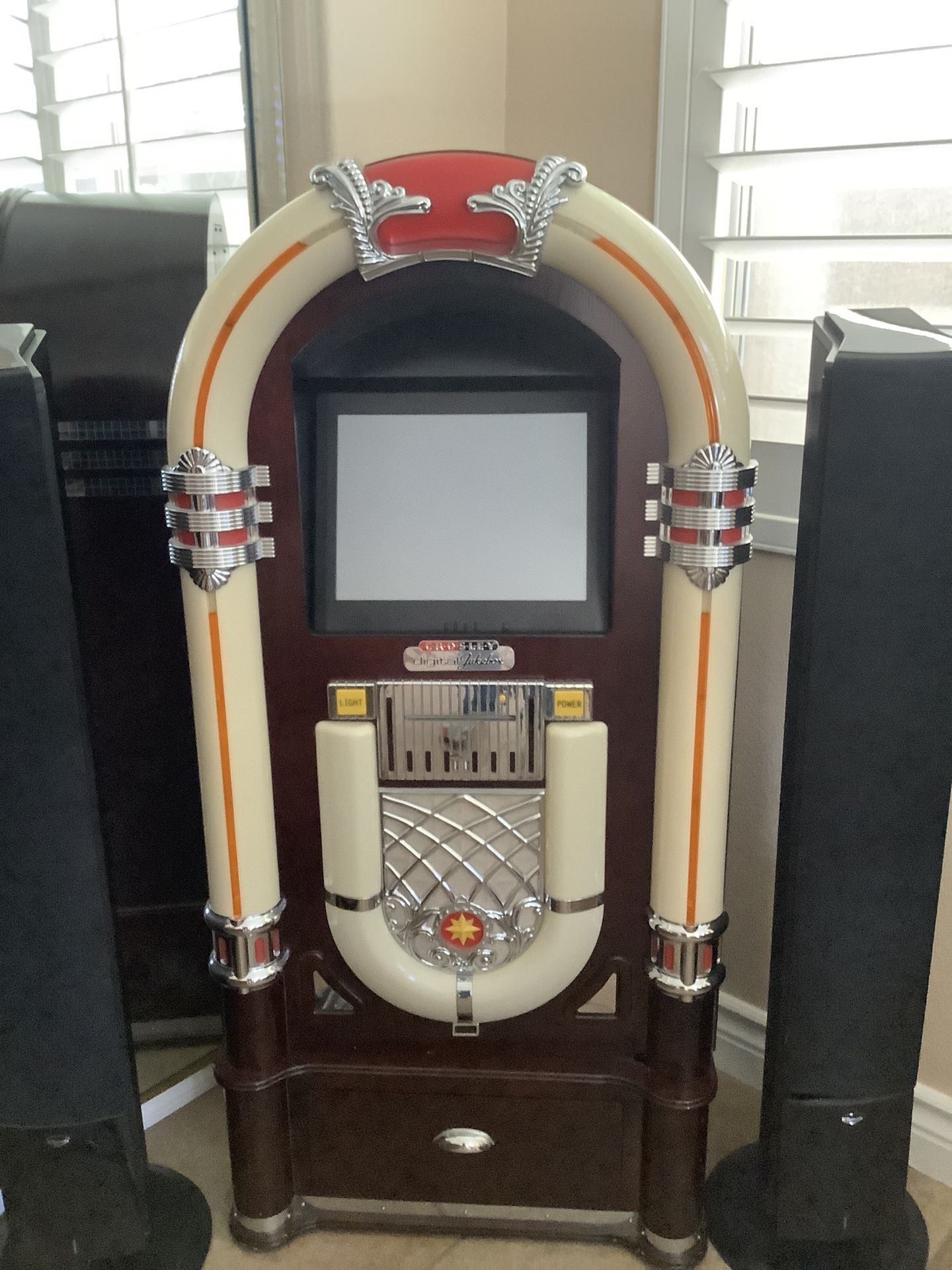 Jukebox Crosley Digital for Sale in Las Vegas, NV - OfferUp