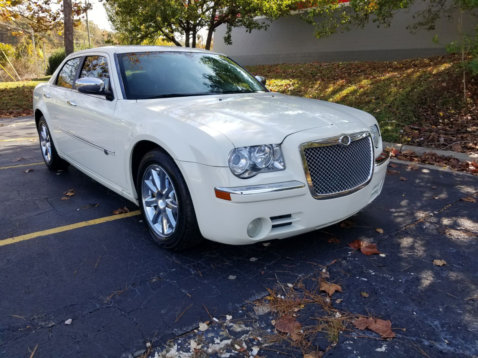 2008 Chrysler 300C HEMI V8 for Sale in Hillsborough, NC - OfferUp