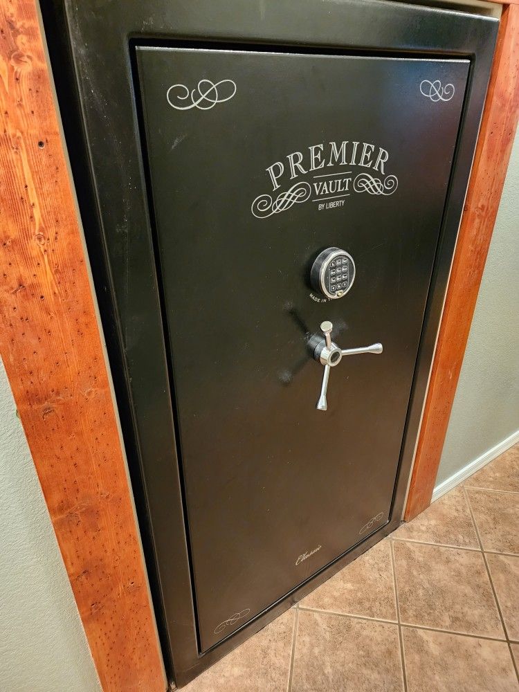 Premier Vault Liberty Classic Gun Safe for Sale in Surprise, AZ - OfferUp