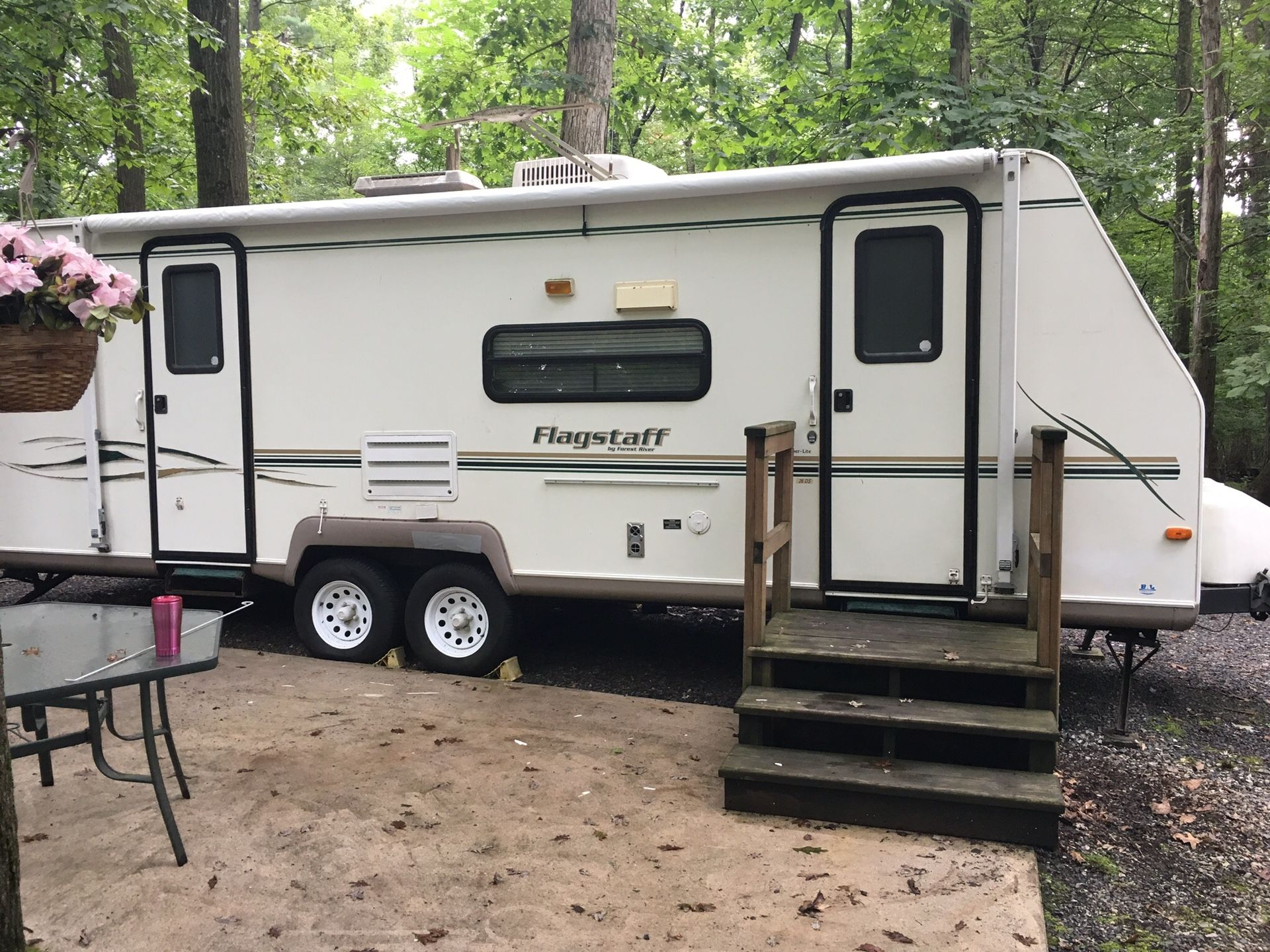 2003 Forest River Flagstaff 26DS Travel Trailer for Sale in Gettysburg, PA - OfferUp