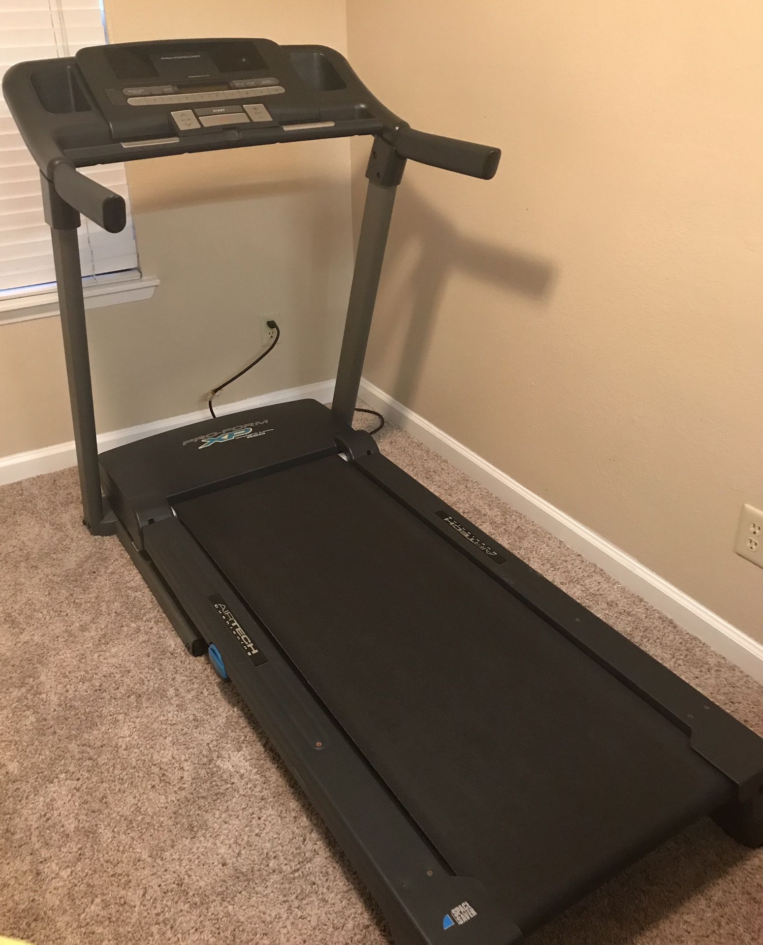 Proform XP Weight Loss 620 Treadmill for Sale in Arlington, TX - OfferUp