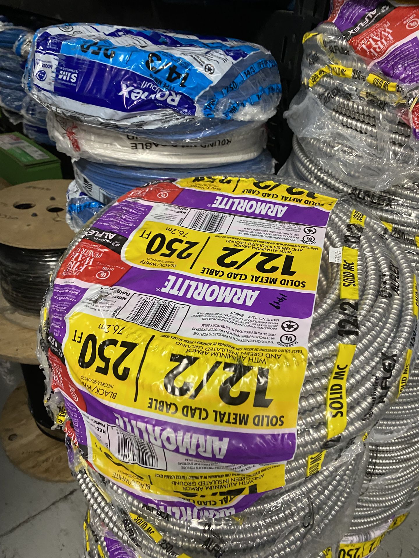 12/2 Mc Cable Wire 250ft for Sale in Montebello, CA - OfferUp