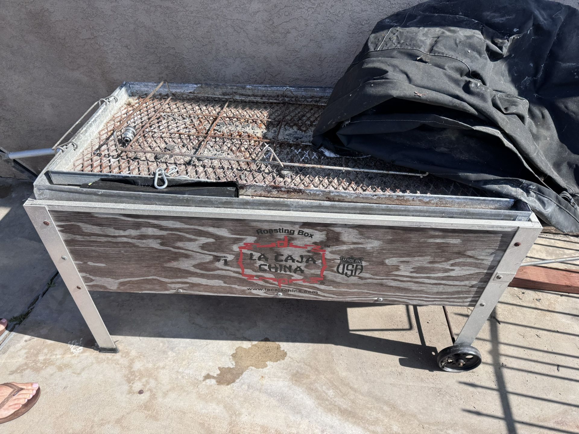 La Caja China Roasting Box for Sale in San Diego, CA - OfferUp