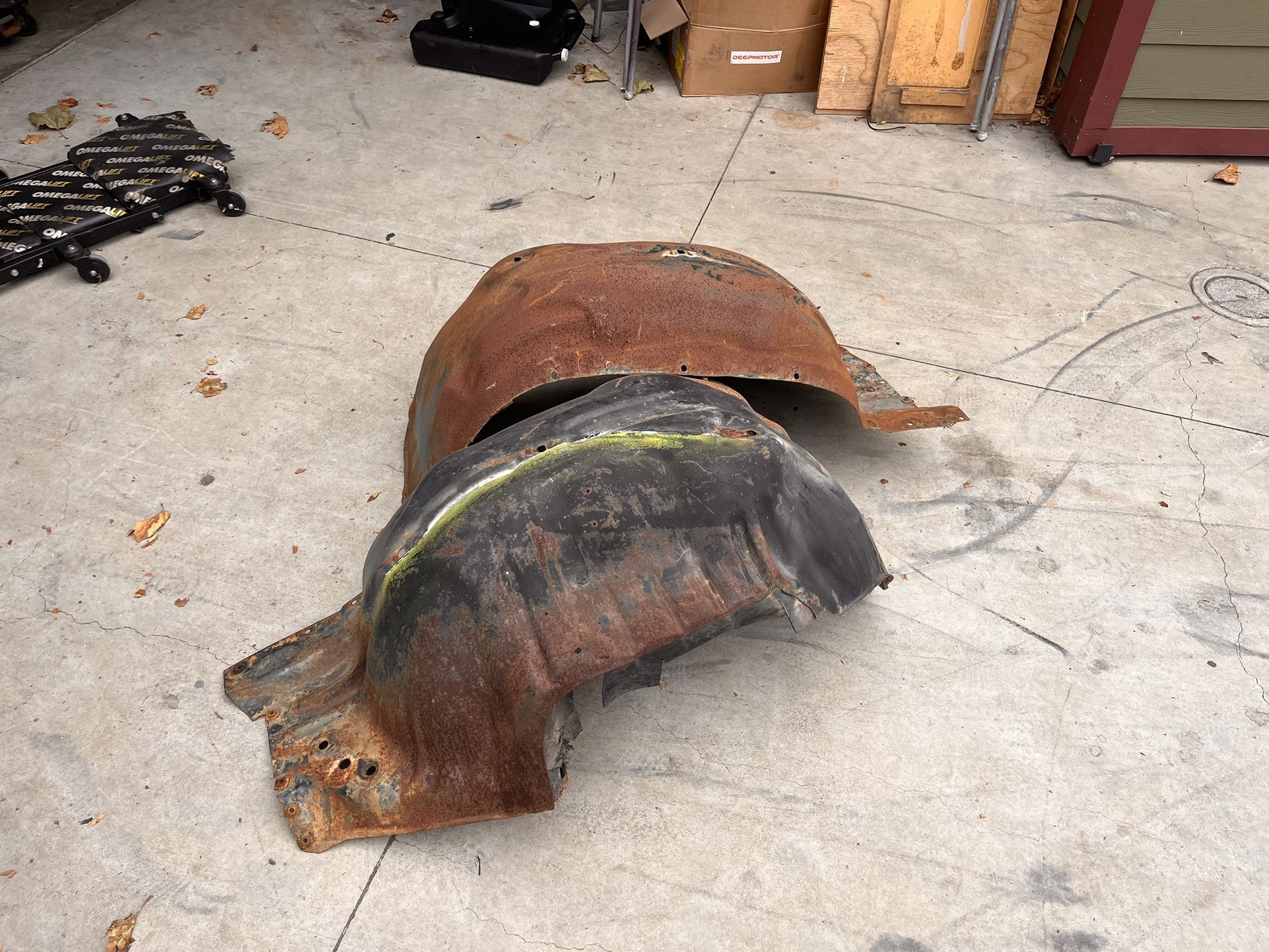 Caprice / Impala Inner Fenders for Sale in Torrance, CA - OfferUp