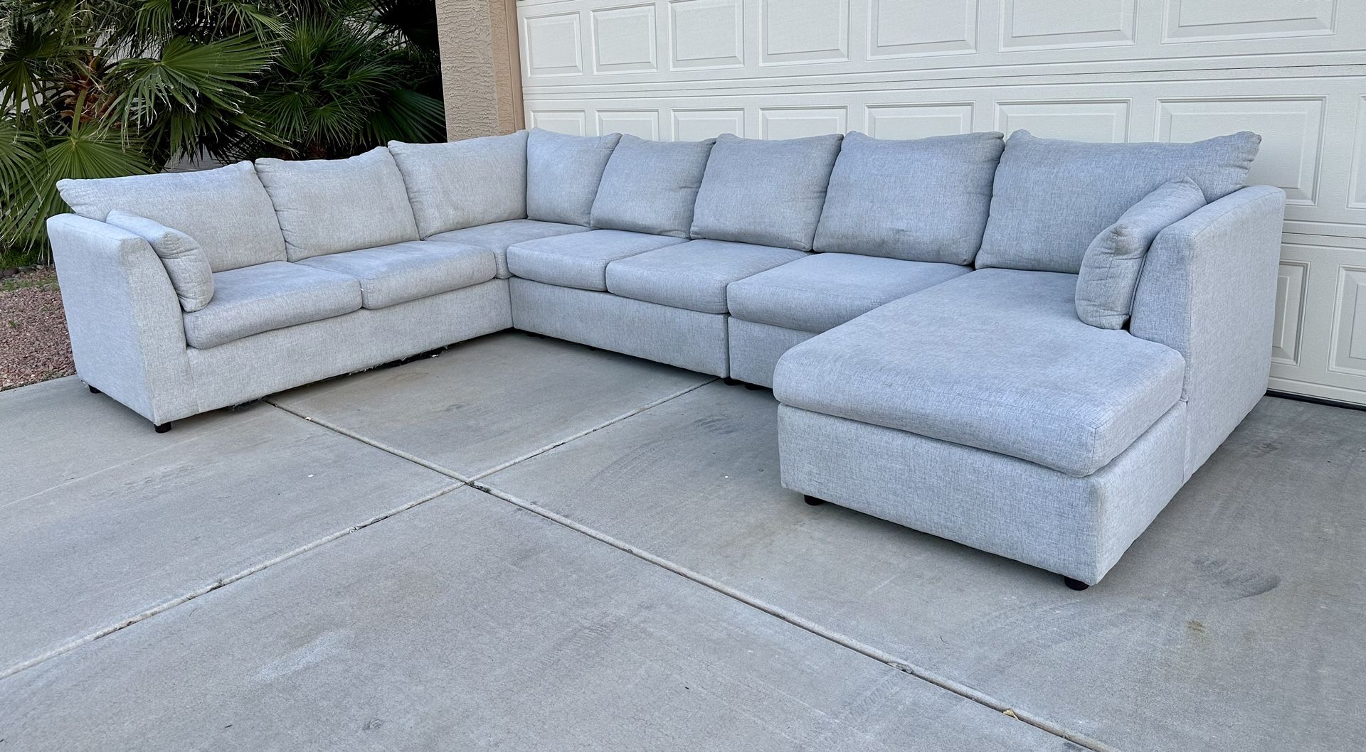 Sectional Couch for Sale in Chandler, AZ - OfferUp