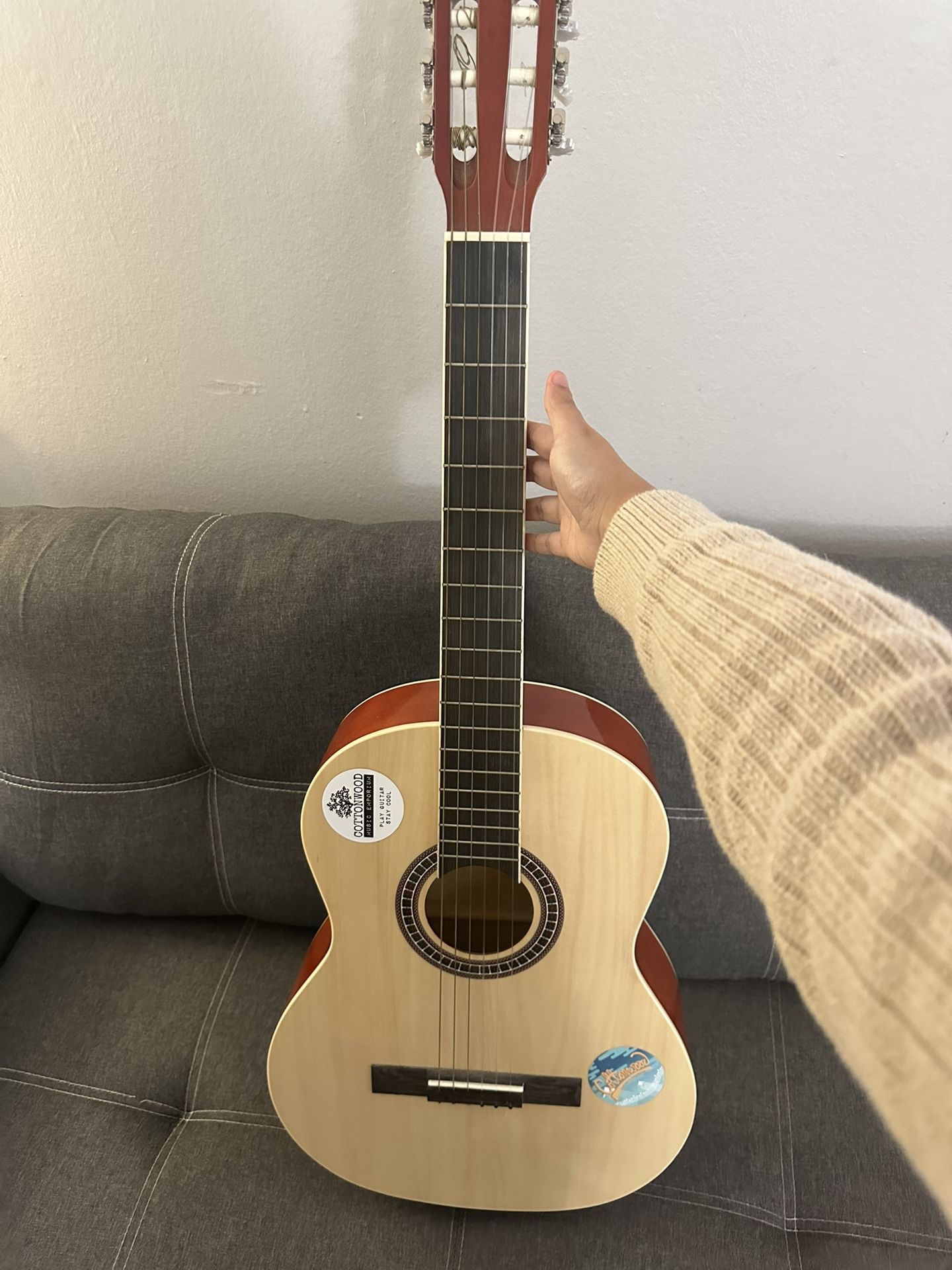 Classical Nylon-stringed Guitar for Sale in Santa Ana, CA - OfferUp