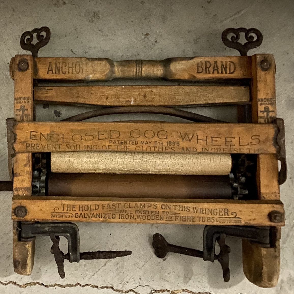 Make A Clothes Wringer