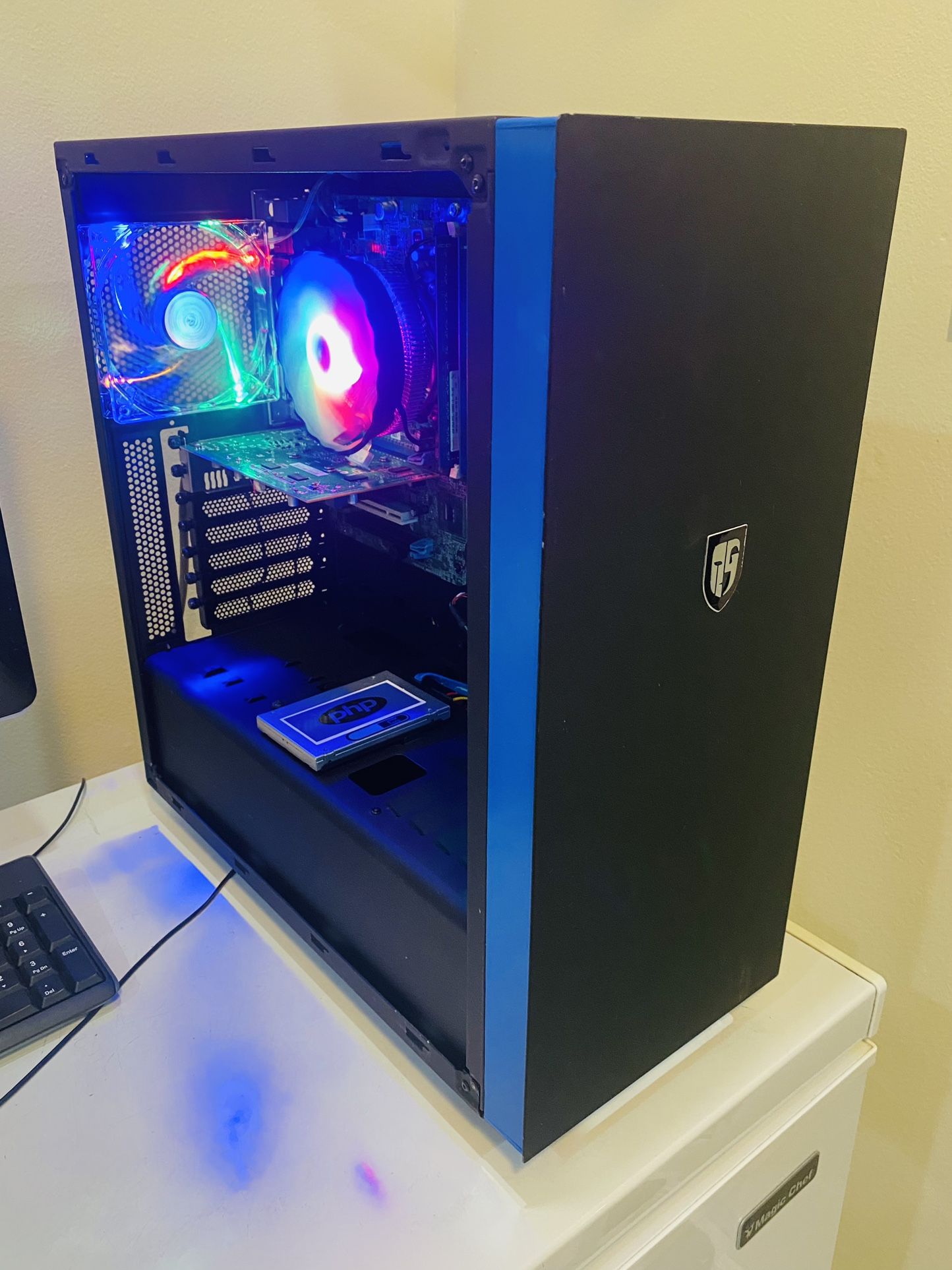 DELL Starter Gaming PC 4 Core I5 @ 3,1 GHz. GPU AMD HD5570. 128GB SSD ...