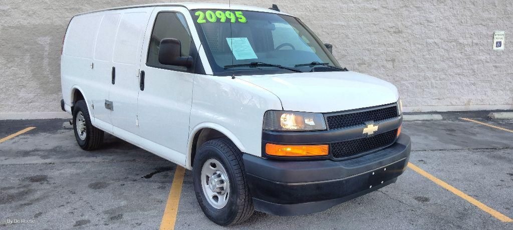 2018 Chevrolet Express 2500 for Sale in San Antonio, TX - OfferUp
