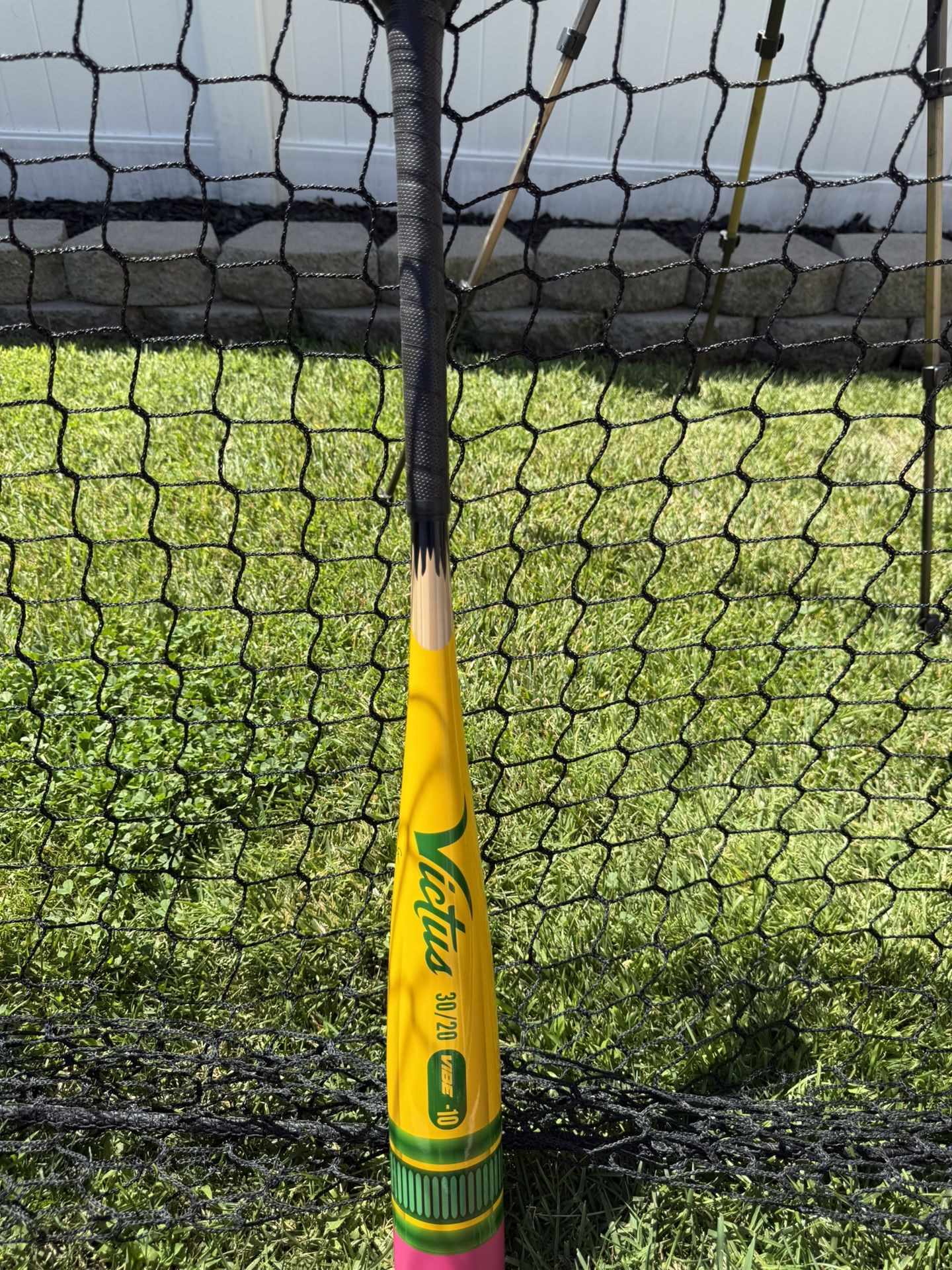 Victus USSSA Pencil Bat 30/20 Almost New for Sale in Temecula, CA - OfferUp