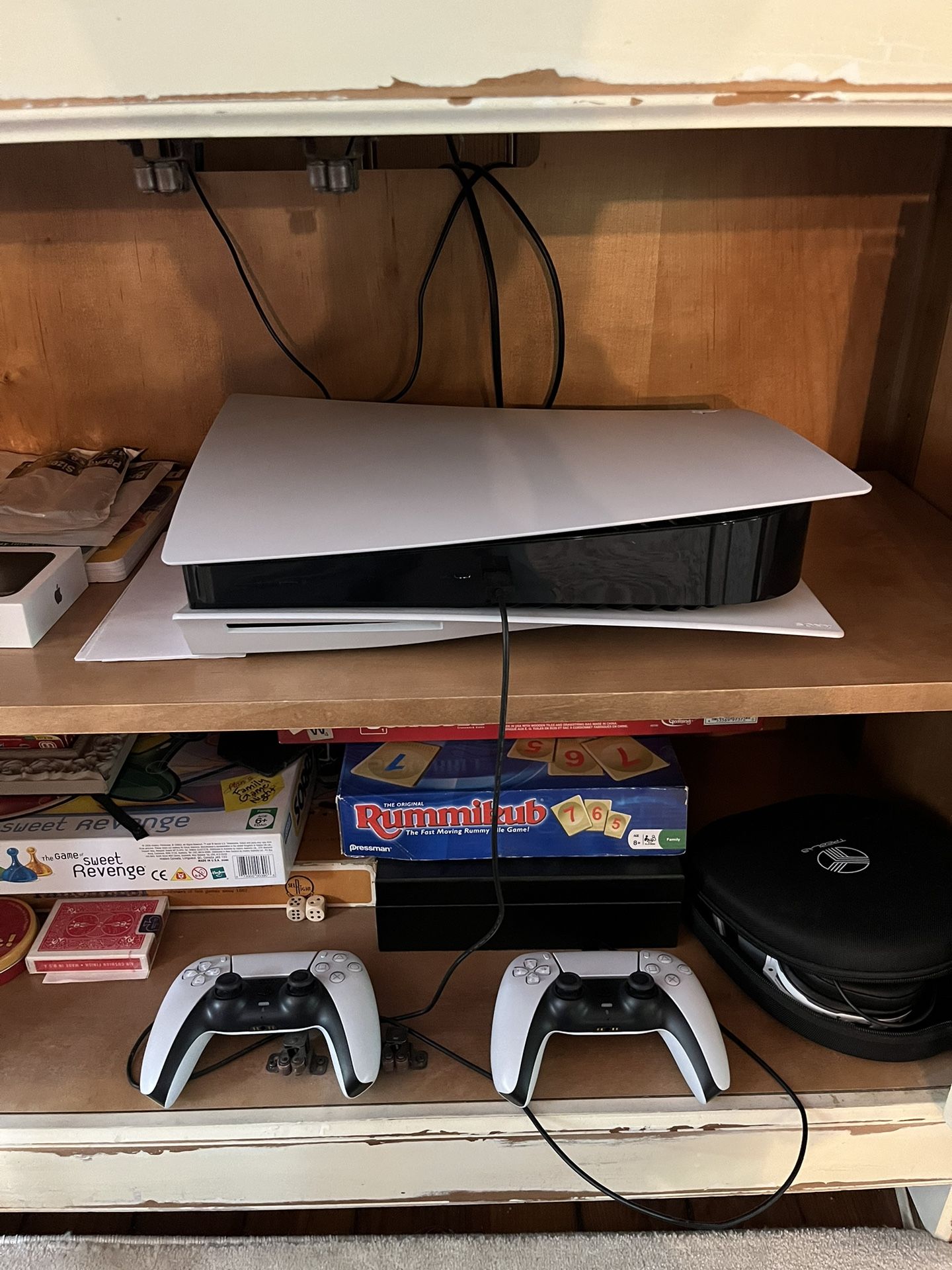 PS5 Bundle - 2 Controllers and Games for Sale in New Hope, PA - OfferUp