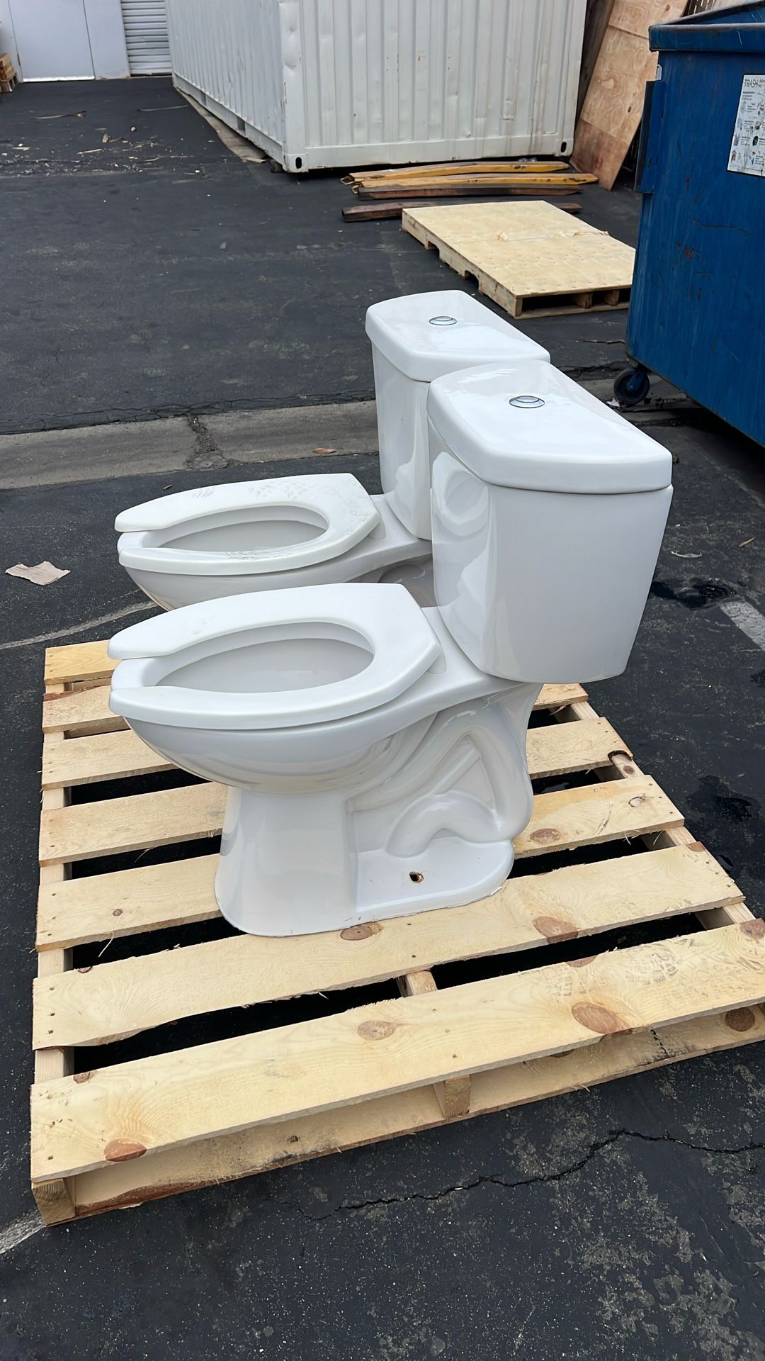 Toilets For Sale for Sale in Bell Gardens, CA - OfferUp