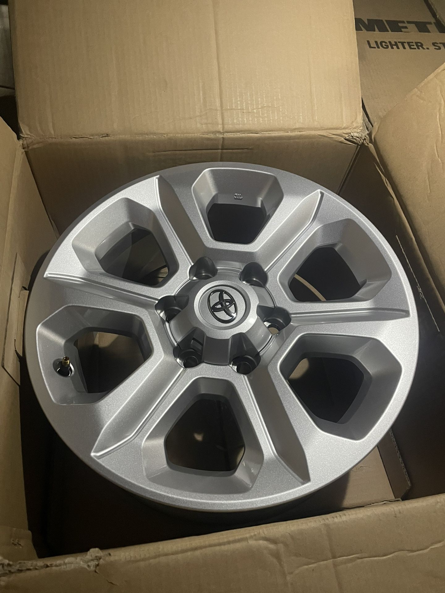 17 Inch By 7 Oem 4Runner Wheels for Sale in Las Vegas, NV - OfferUp
