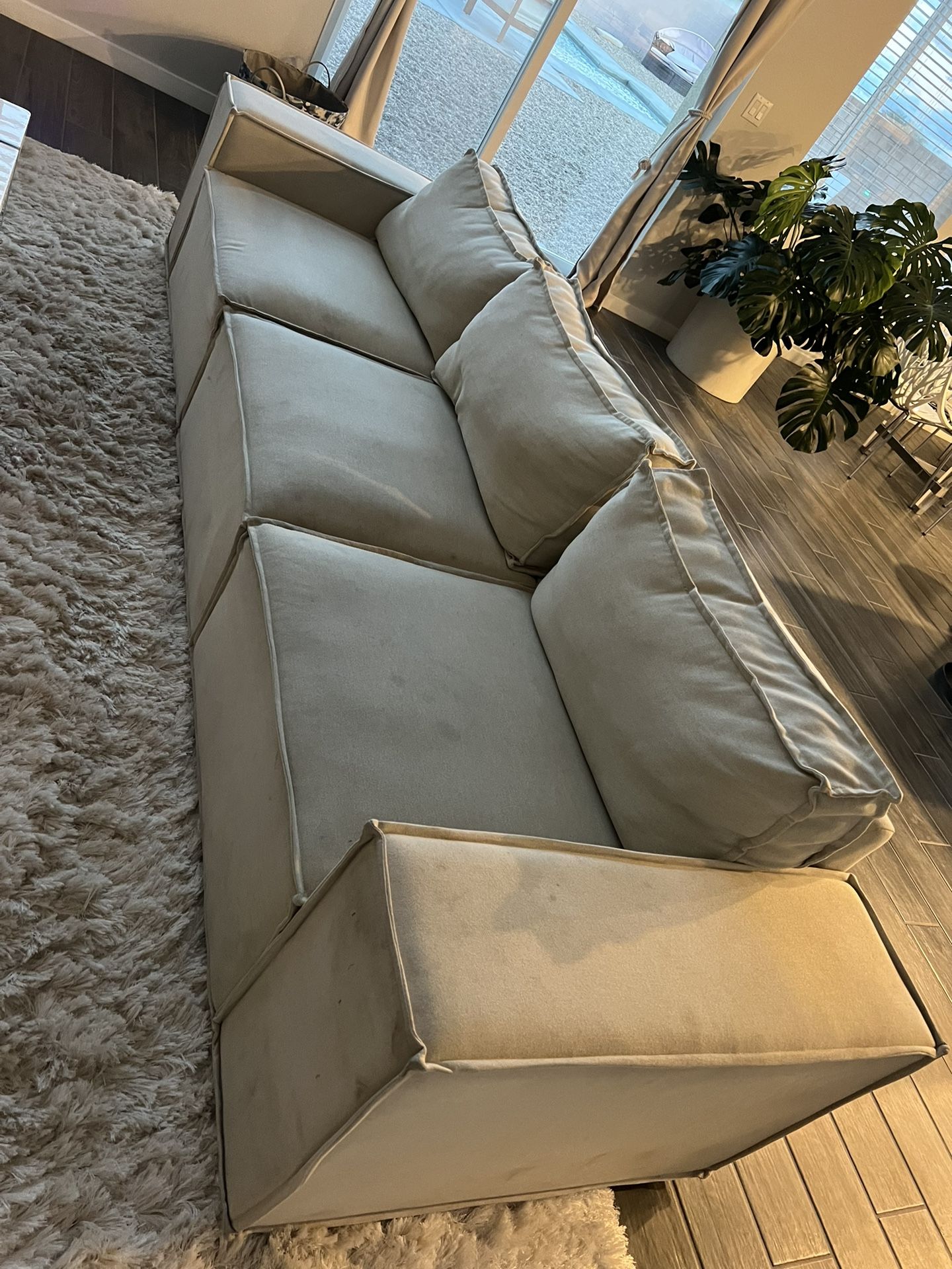 Beautiful Sofa!! for Sale in Desert Hot Springs, CA - OfferUp