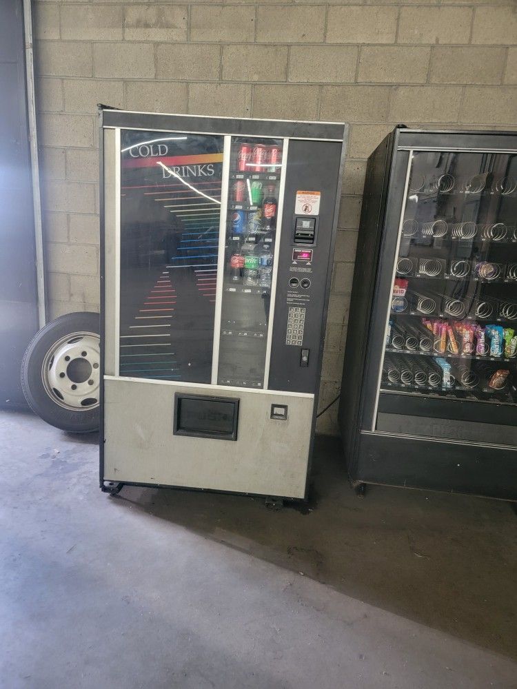 Vending Machine for Sale in Los Angeles, CA - OfferUp