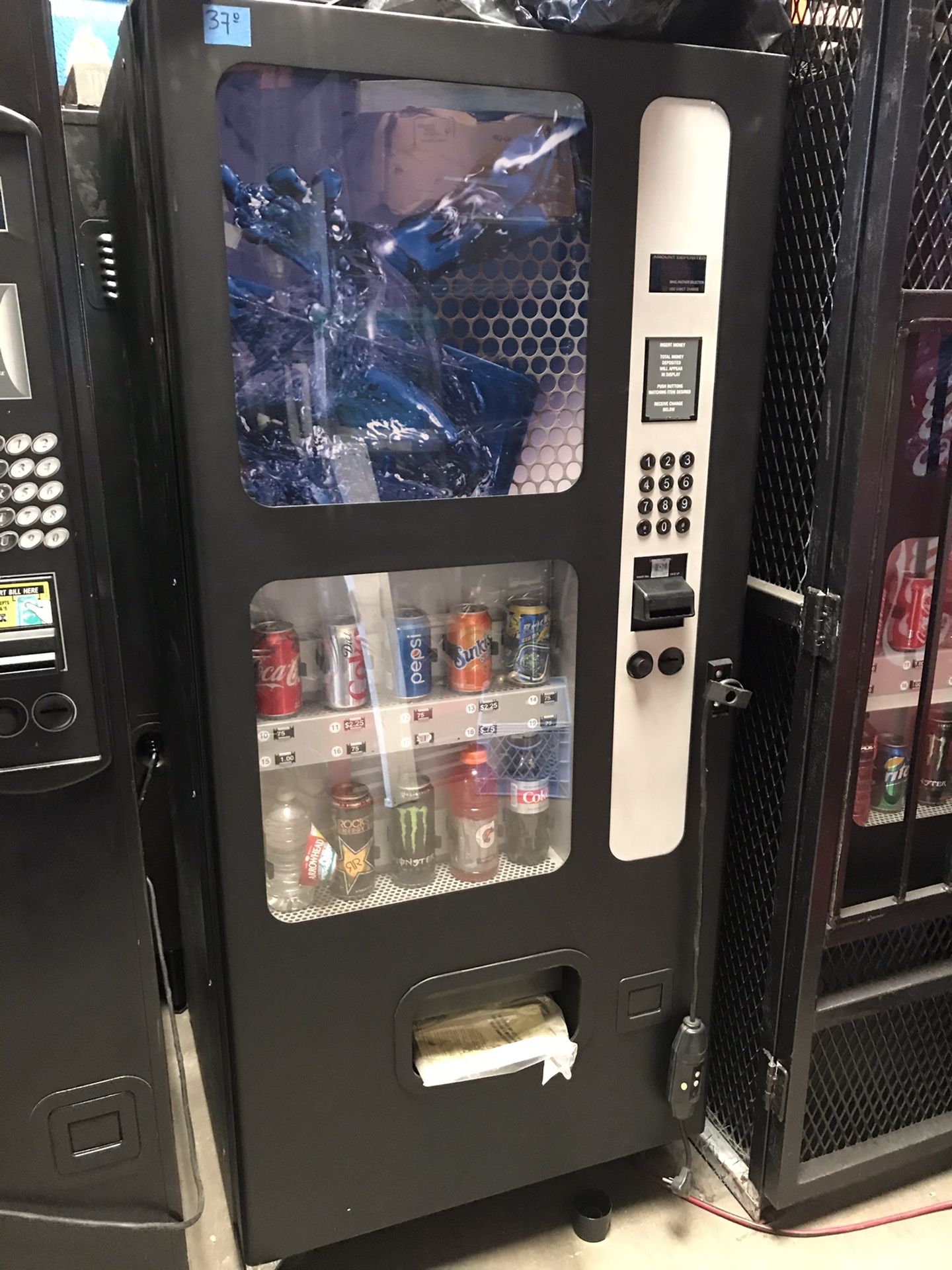 VENDING MACHINE SODA AND SNACK COMBO for Sale in Garden Grove, CA - OfferUp