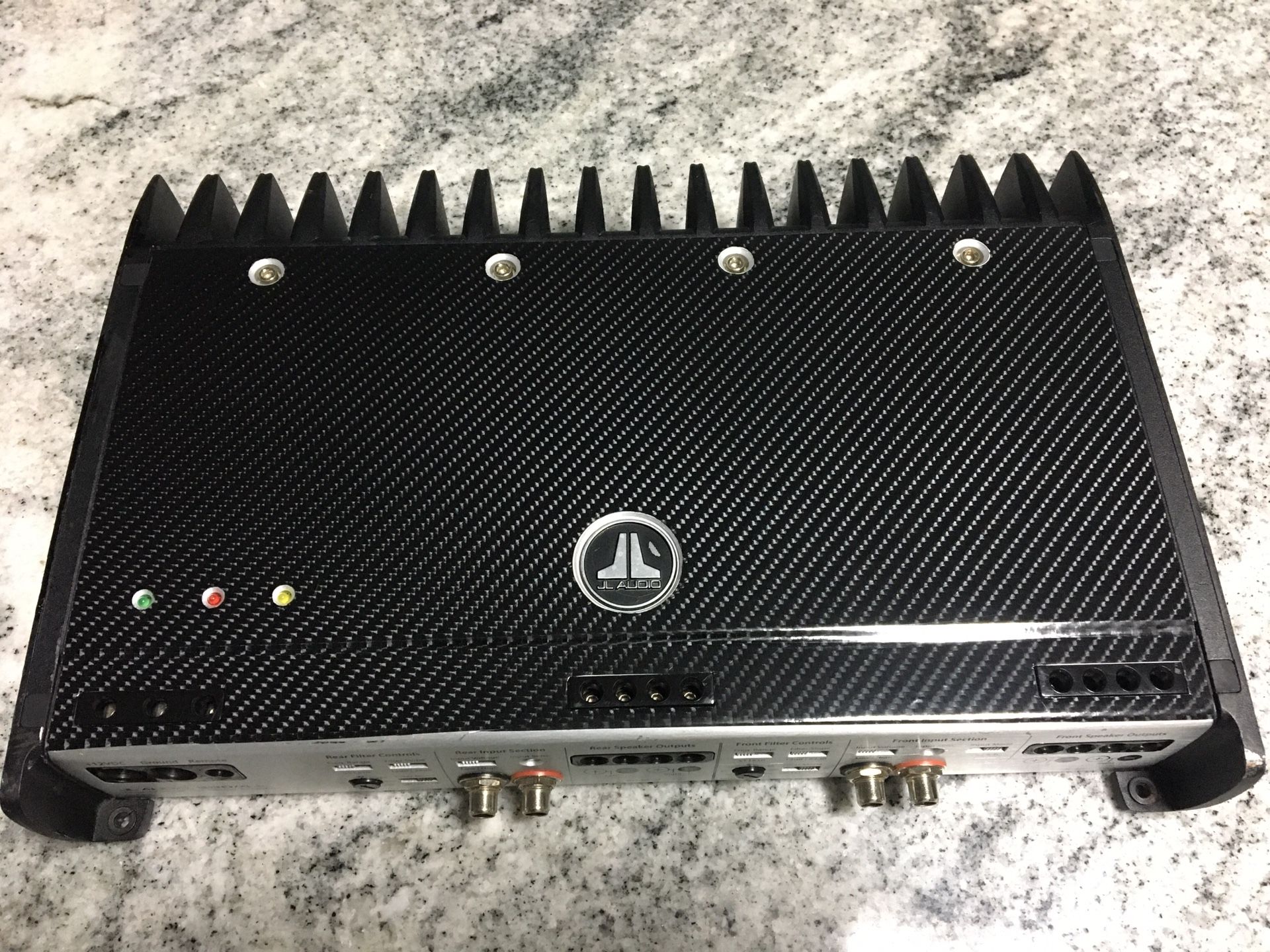 JL audio 300/4 v2 in carbon fiber wrap for Sale in Bellmawr, NJ - OfferUp