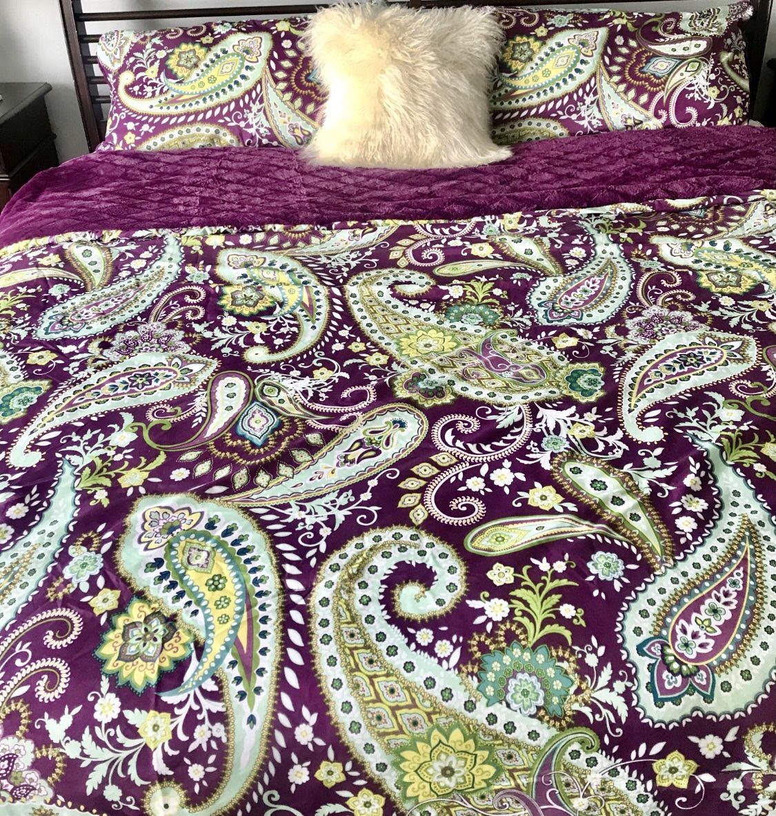 Colorful Paisley Bedding