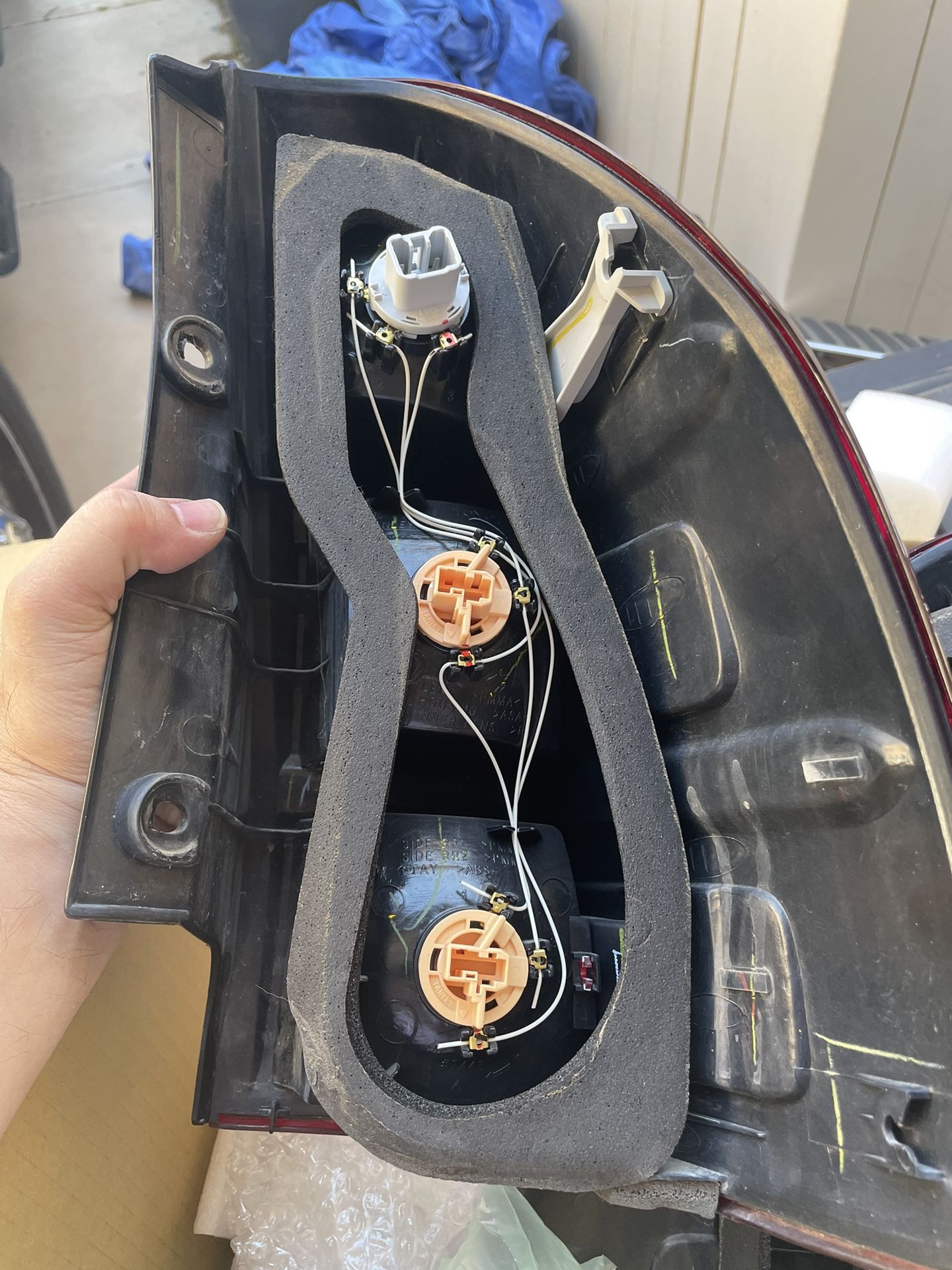 Lexus GX470 Tail Light Housing for Sale in Las Vegas, NV - OfferUp