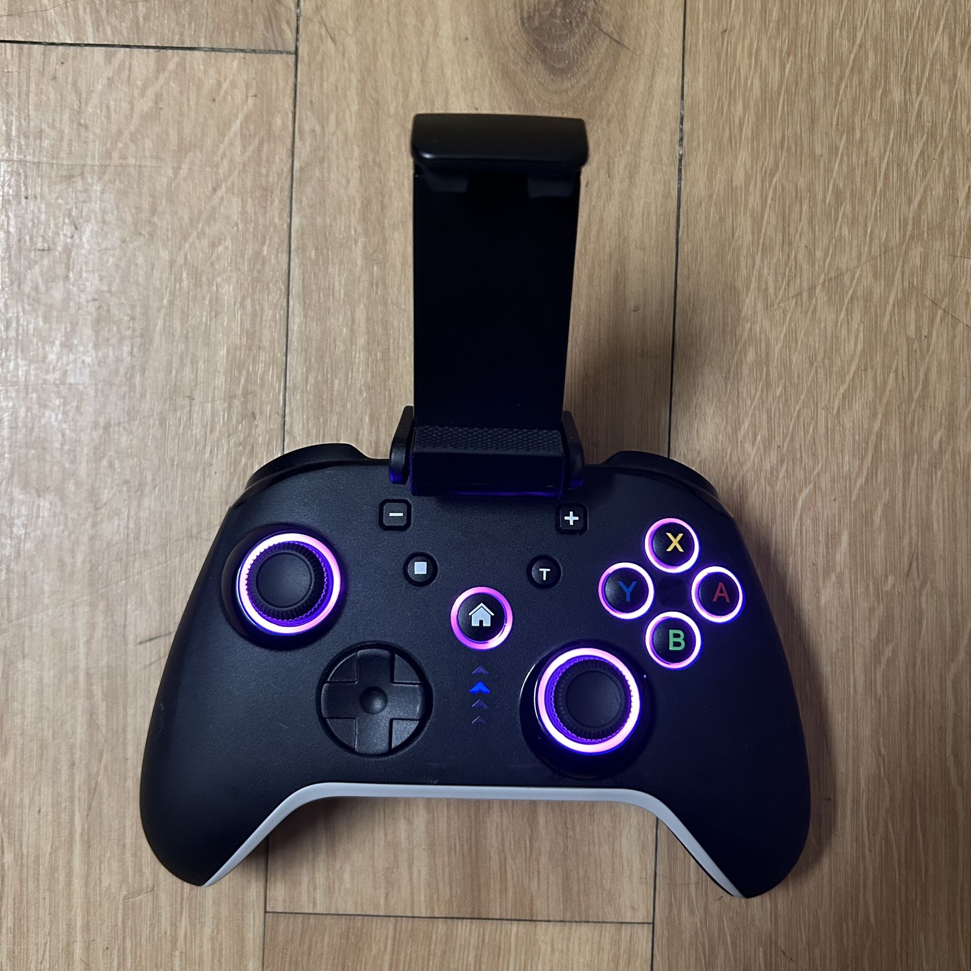 Bcofo Wireless Mobile Gaming Controller – RGB | Multi-Platform – Tested ...