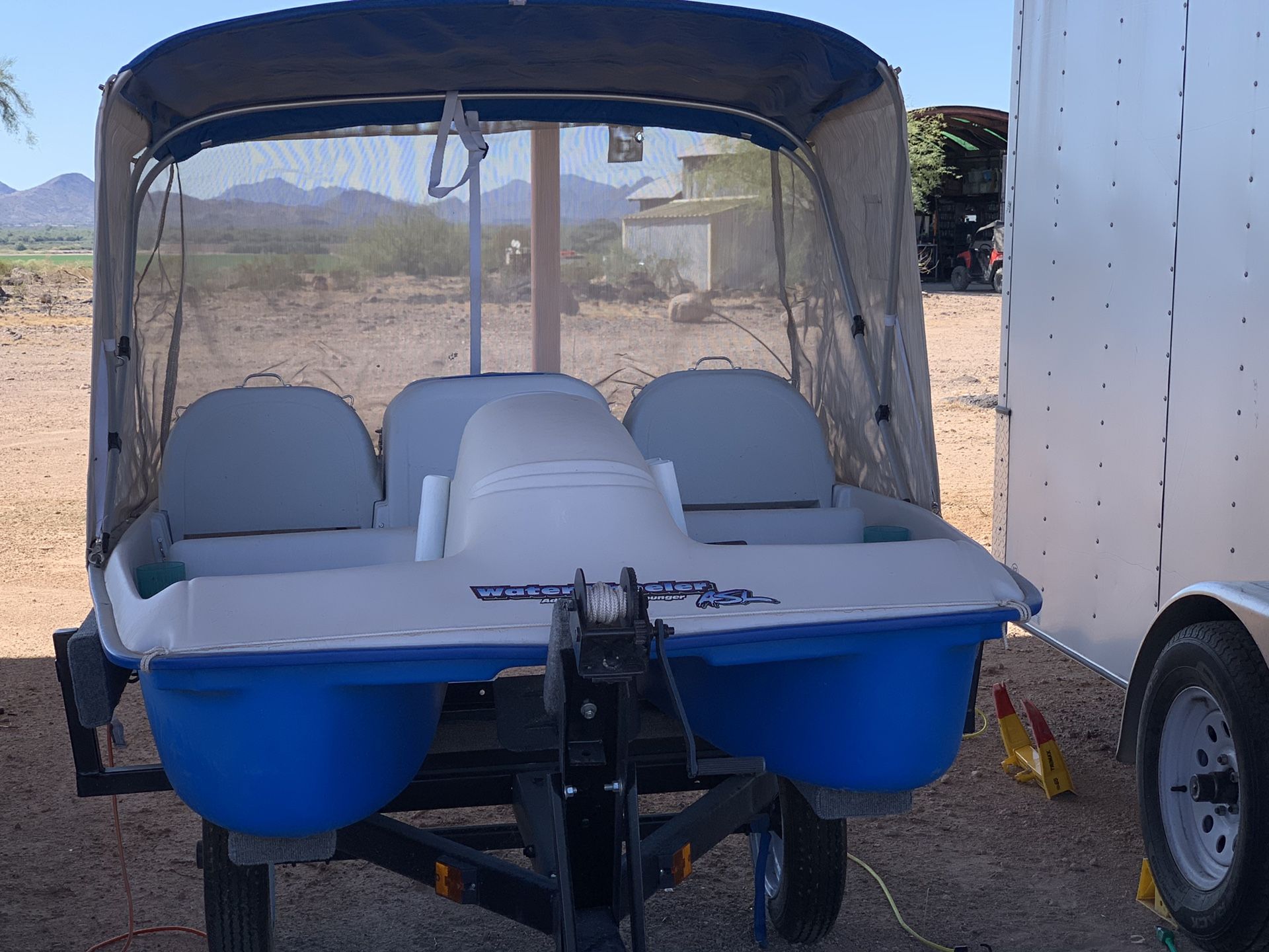 Paddle boat and trailer for Sale in Arlington, AZ - OfferUp