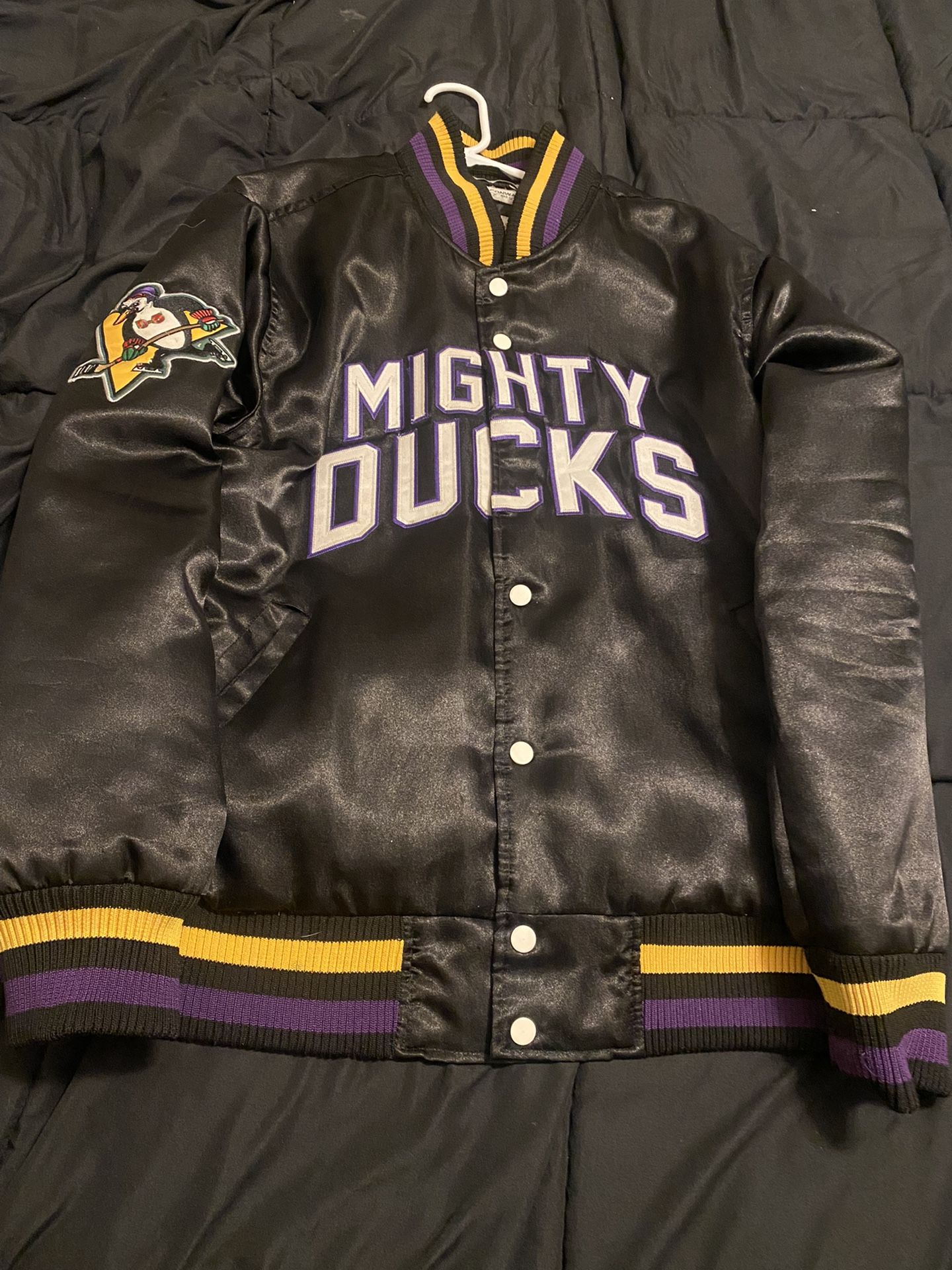 1992 Vintage Mighty Ducks Bomber Jacket for Sale in Aurora, IL - OfferUp