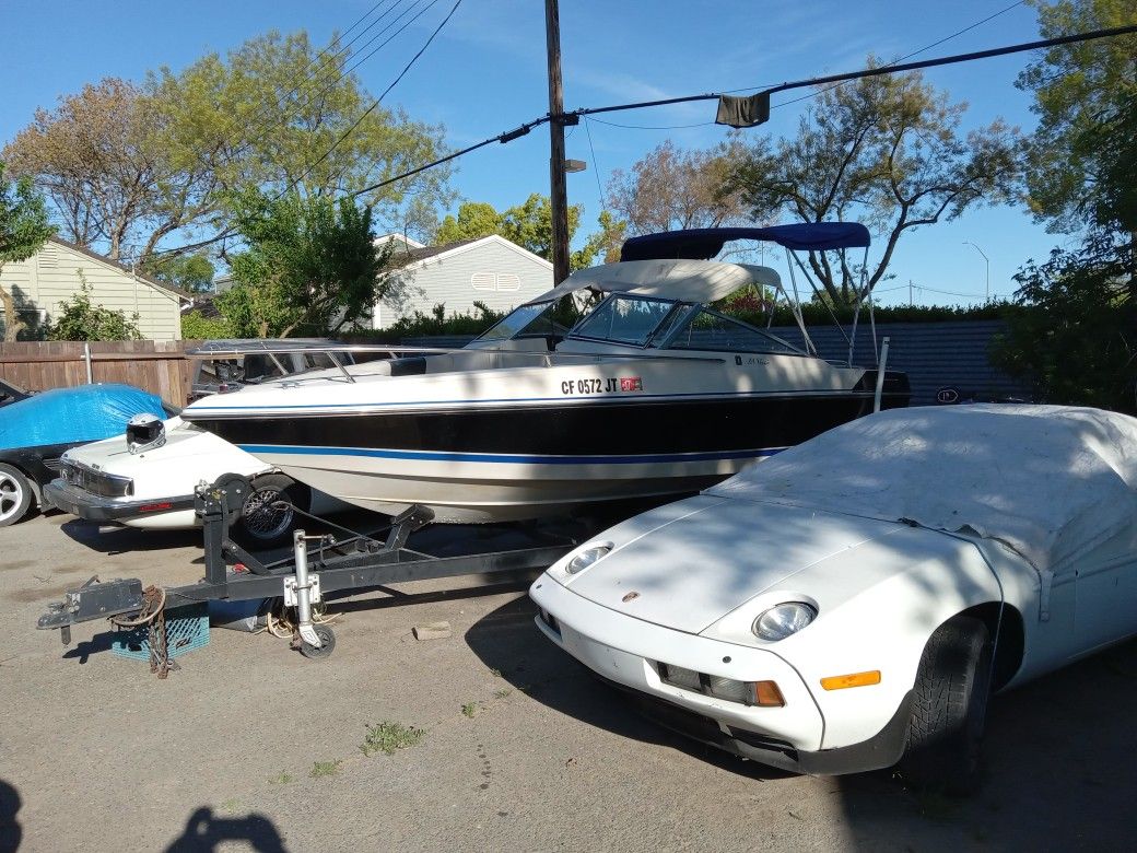 19ft Wellcraft Boat. Inboard&outboard Mortor V-6 for Sale in Sacramento ...