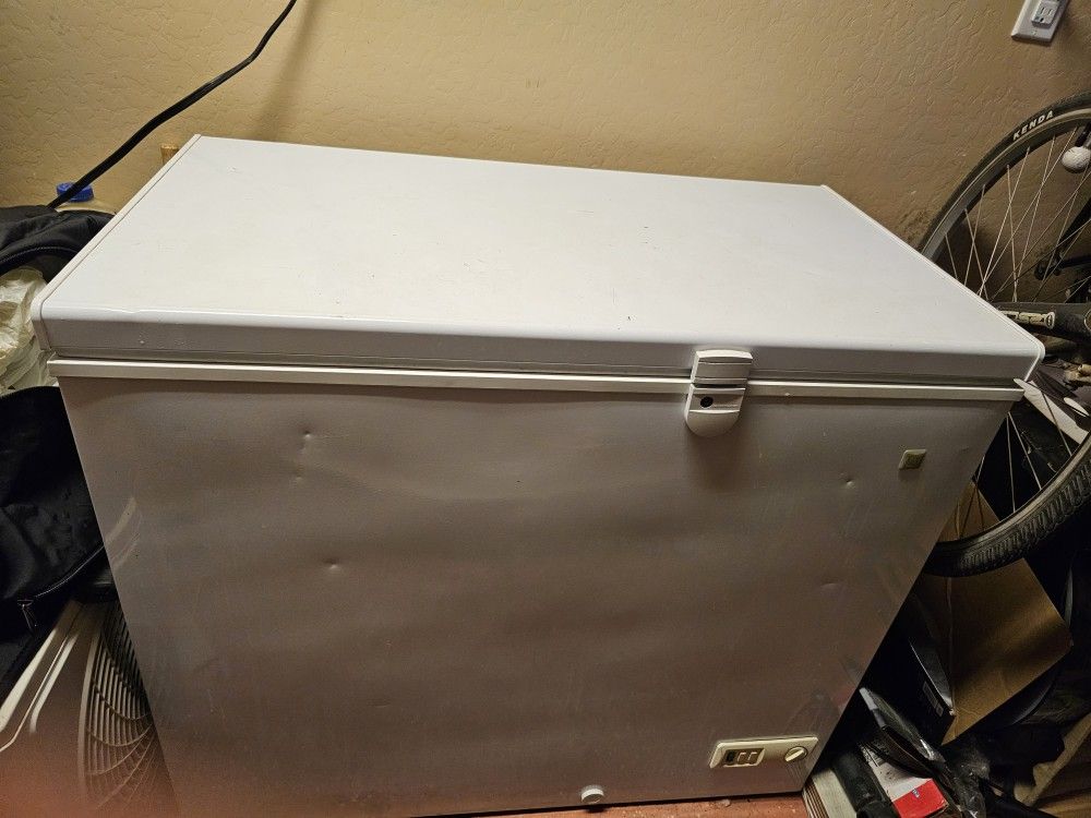 Deep Freezer for Sale in Laveen Village, AZ - OfferUp