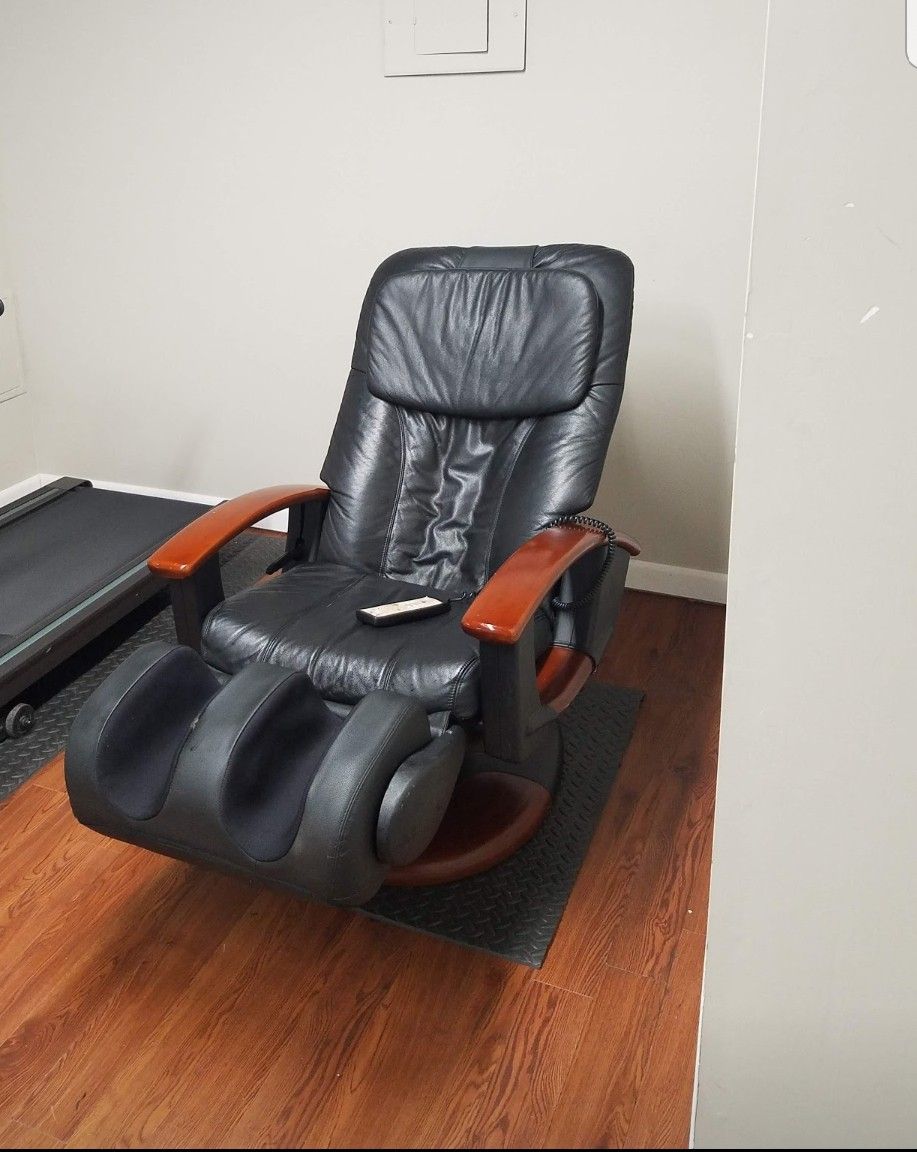Human Touch Htt 10 Crp Massage Chair For Sale In Waterbury Ct Offerup