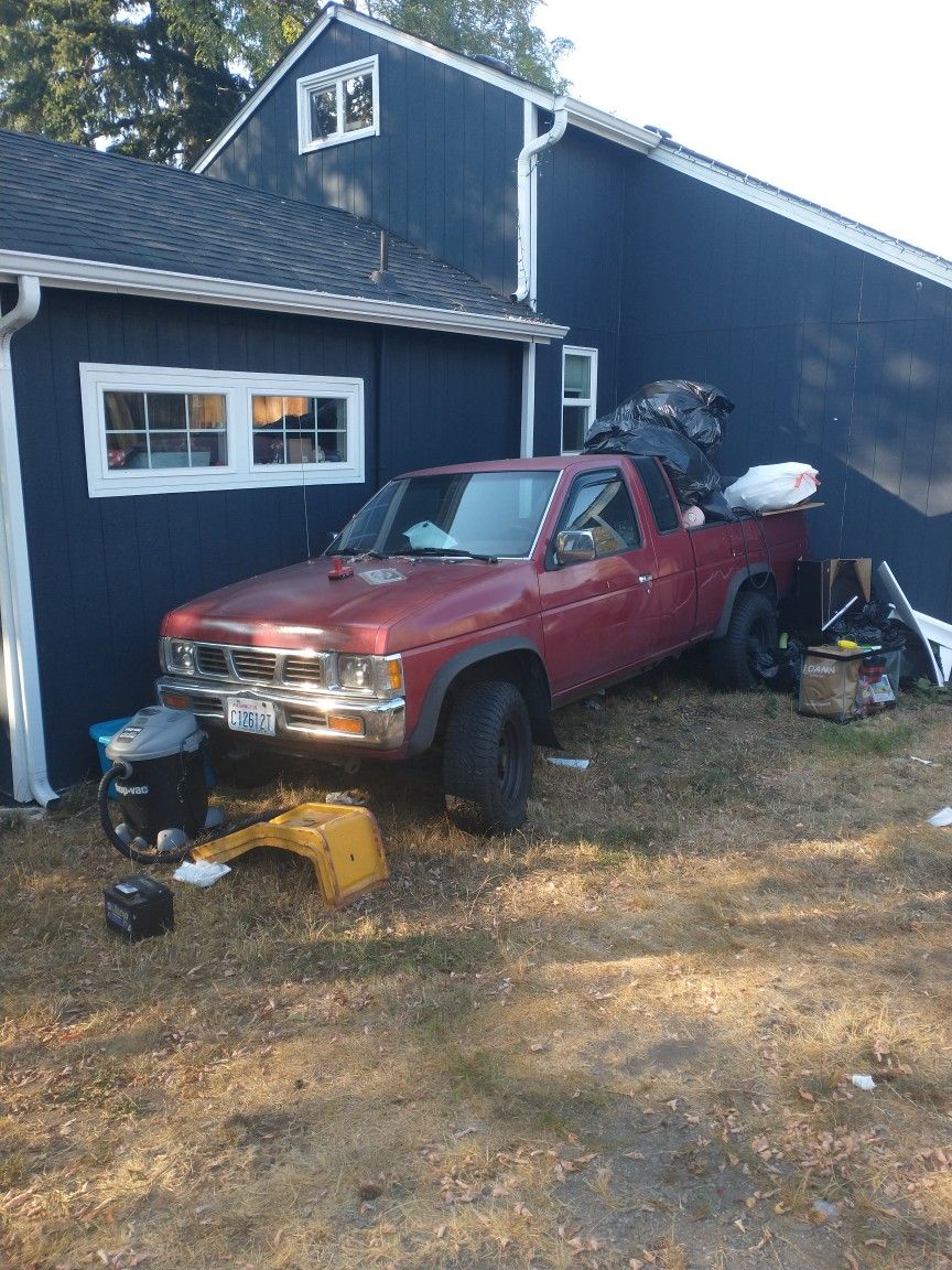93 Nissan D21 4x4 Blew The Engine, Will Sell As Is With No Wheels For ...
