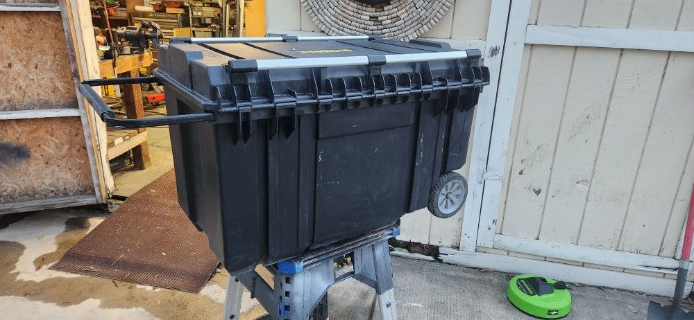 dewalt storage tool box 38in for Sale in Alta Loma, CA - OfferUp