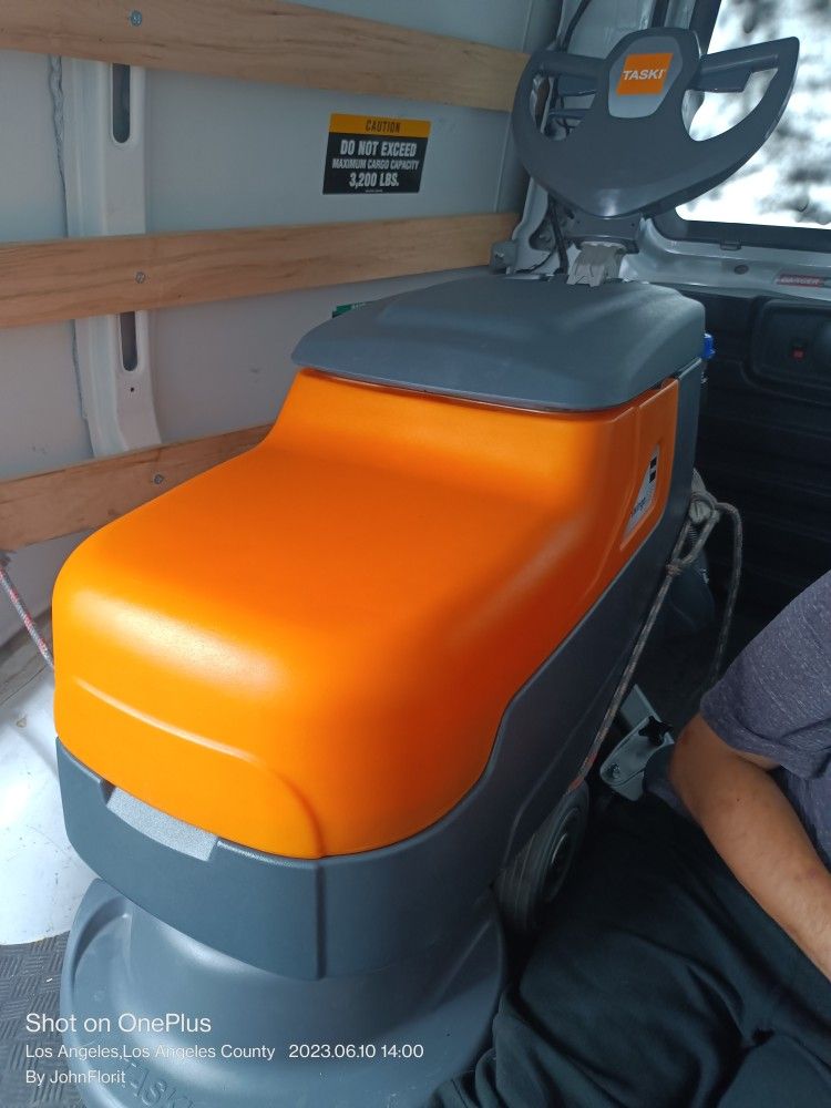 TASKI Swingo 455B commercial Floor Scrubber With Battery Powered Pad for Sale in Los Angeles, CA ...