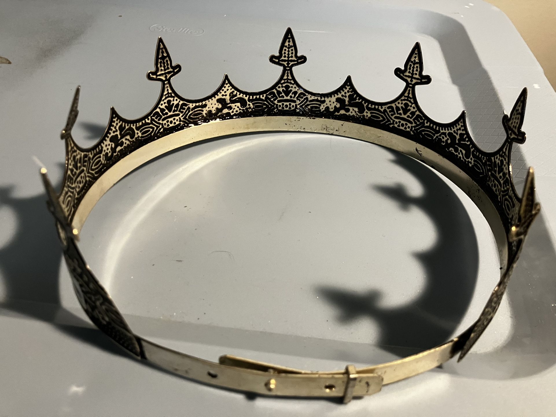 Full Metal Adjustable Crown for Sale in San Antonio, TX - OfferUp