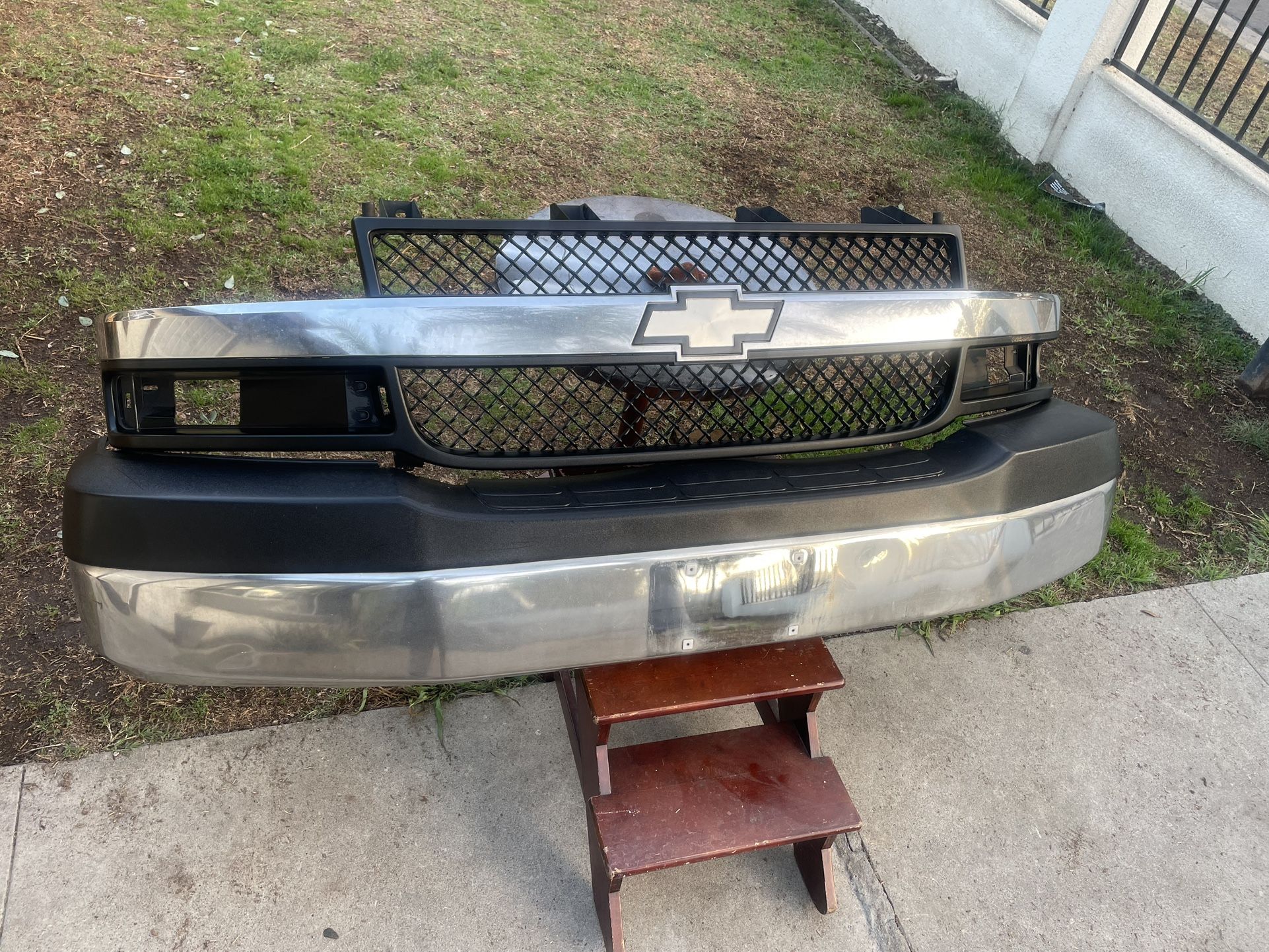 Chevy Express Front End for Sale in Paramount, CA - OfferUp