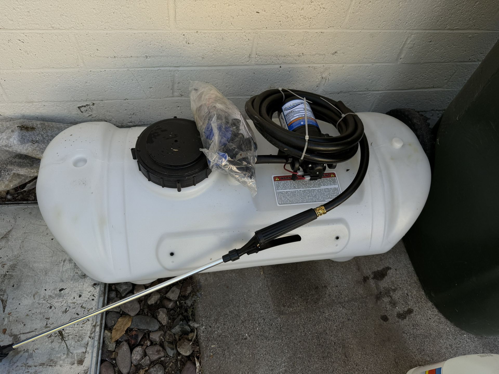 New 15gal Spray Tank With 70psi 2.2gpm Pump. for Sale in Glendale, AZ ...