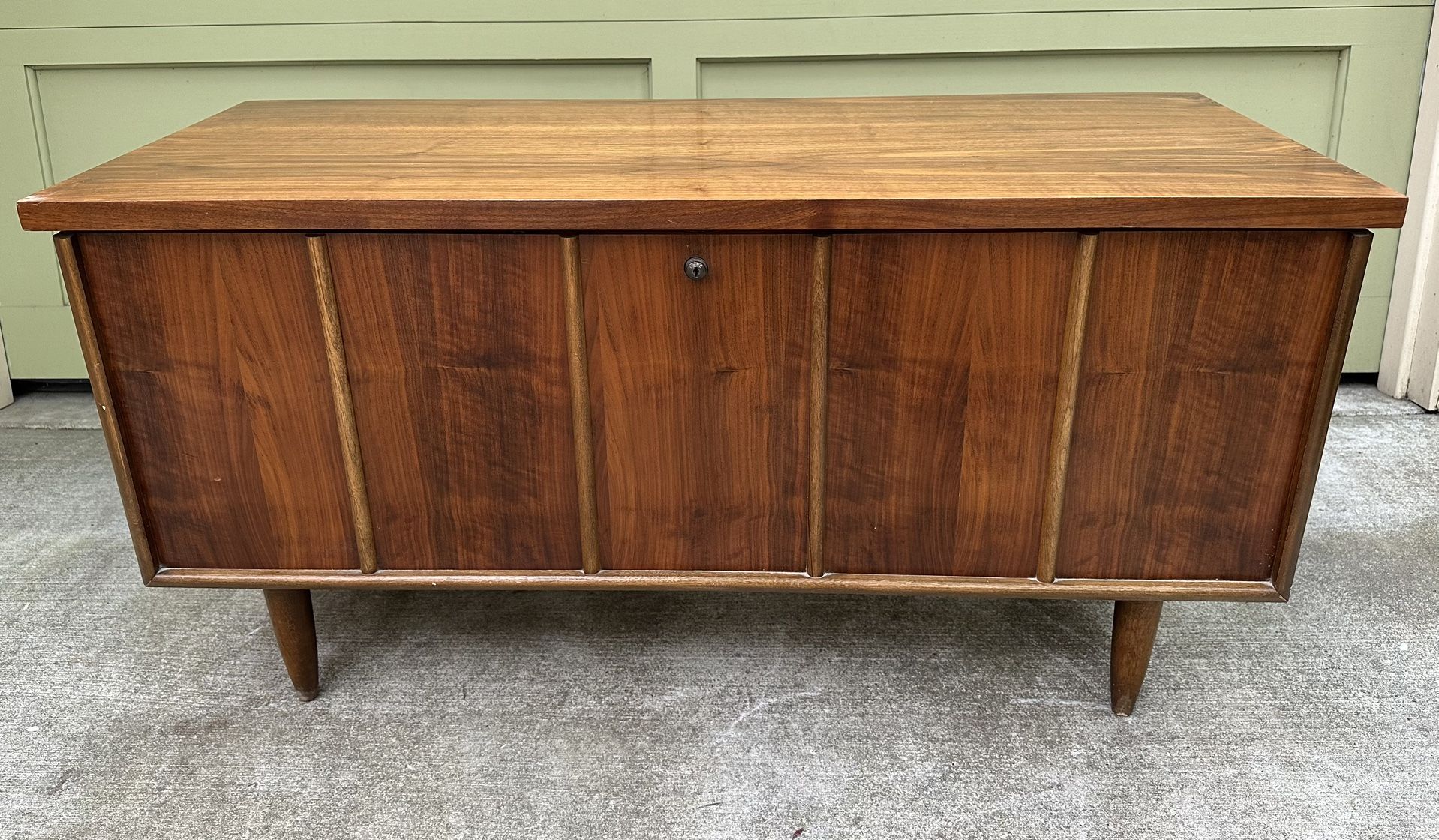 Lane Mid-Century Princess Cedar Chest for Sale in Seattle, WA - OfferUp