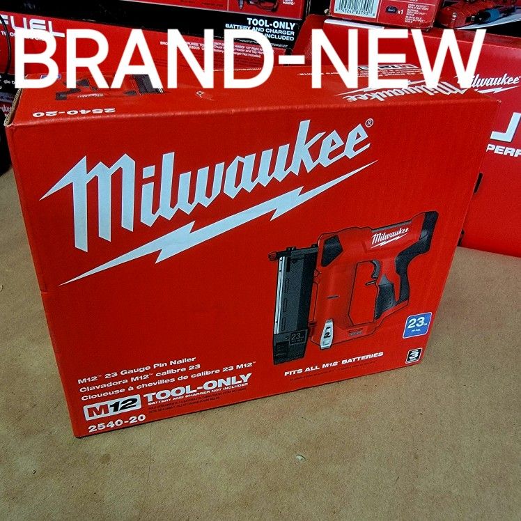 Milwaukee M12 12-Volt 23-Gauge Lithium-Ion Cordless Pin Nailer (Tool ...