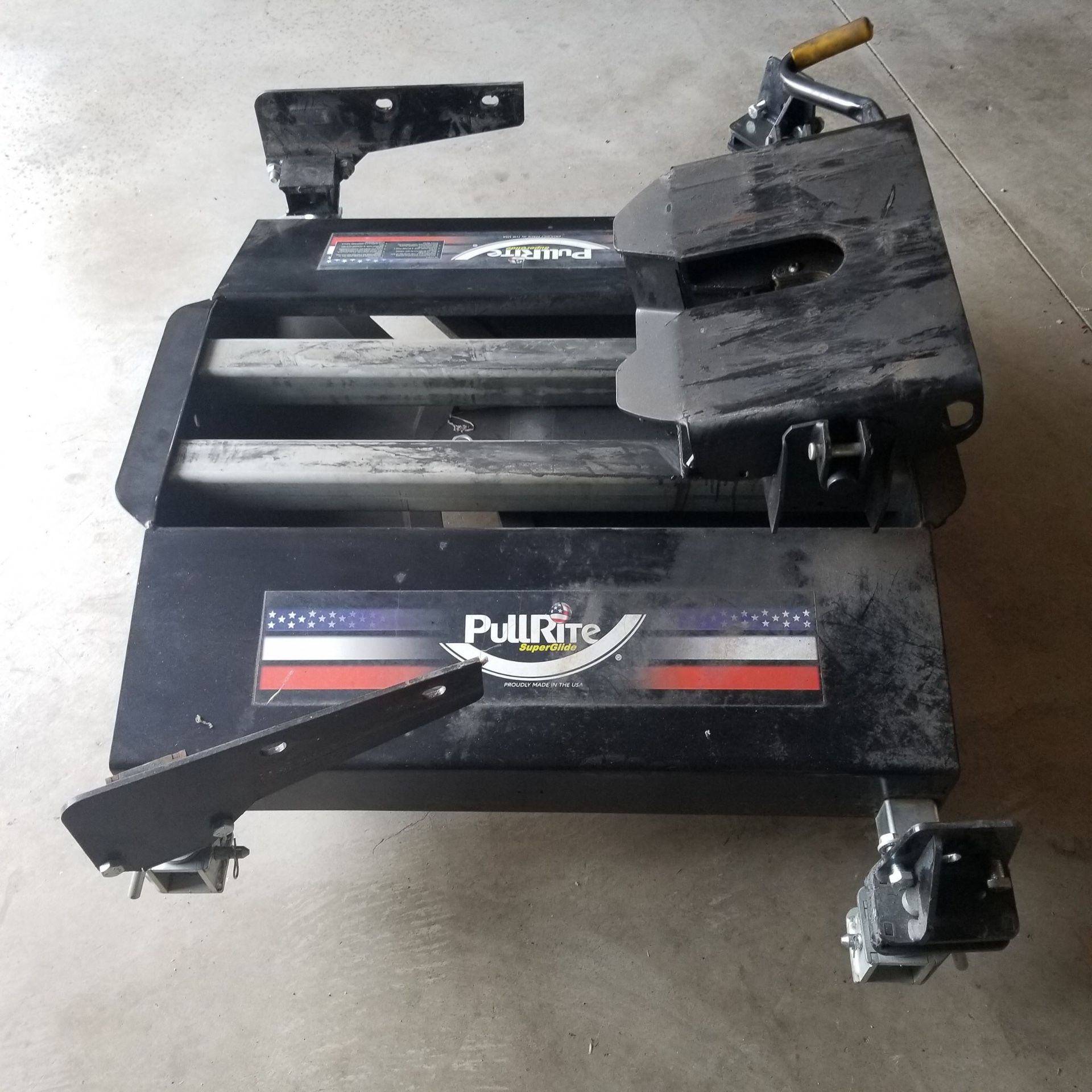 PullRite super glide 5th wheel hitch for Sale in Corona, CA - OfferUp