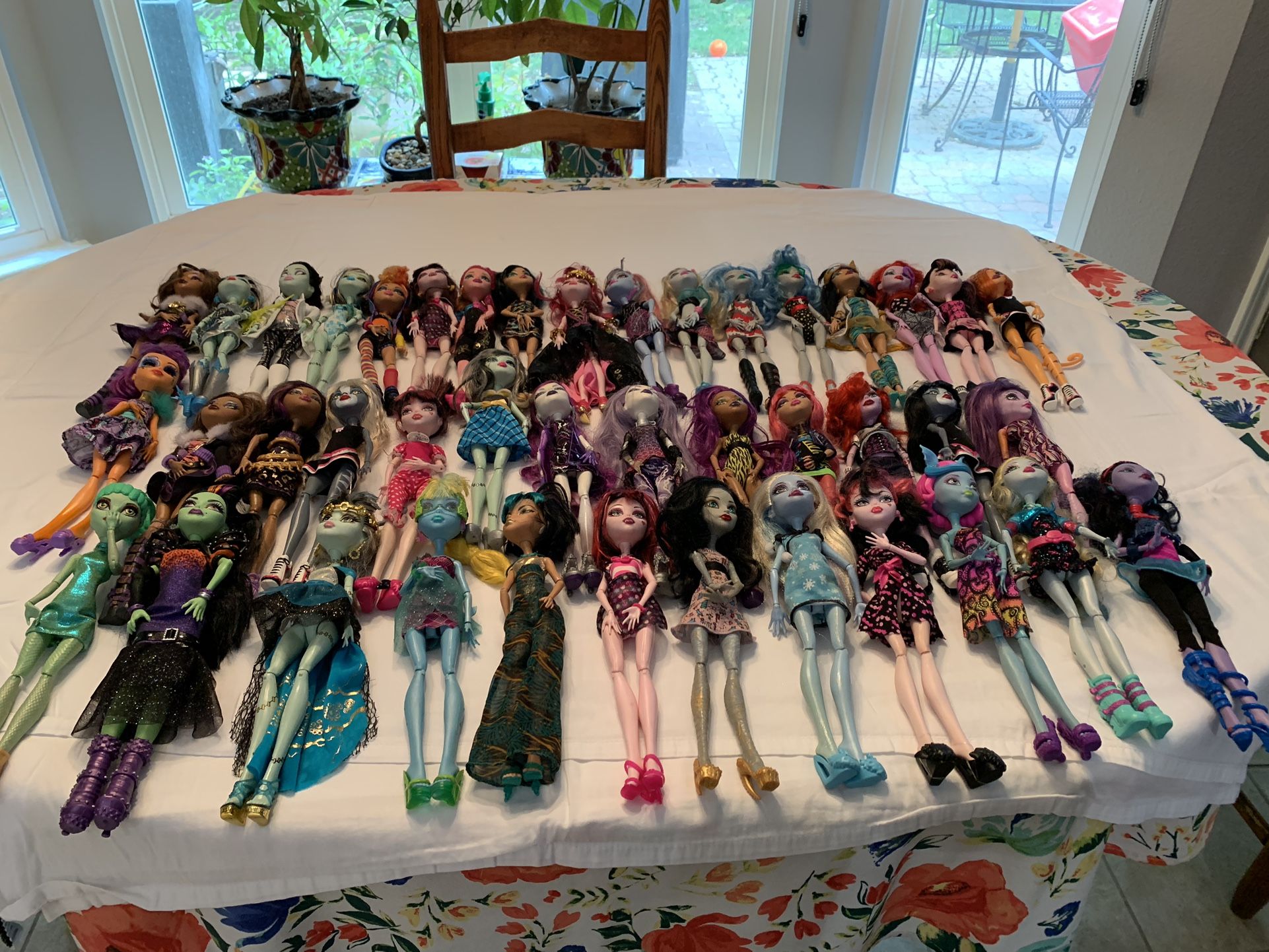 Monster High Dolls Lot for Sale in Schertz, TX - OfferUp