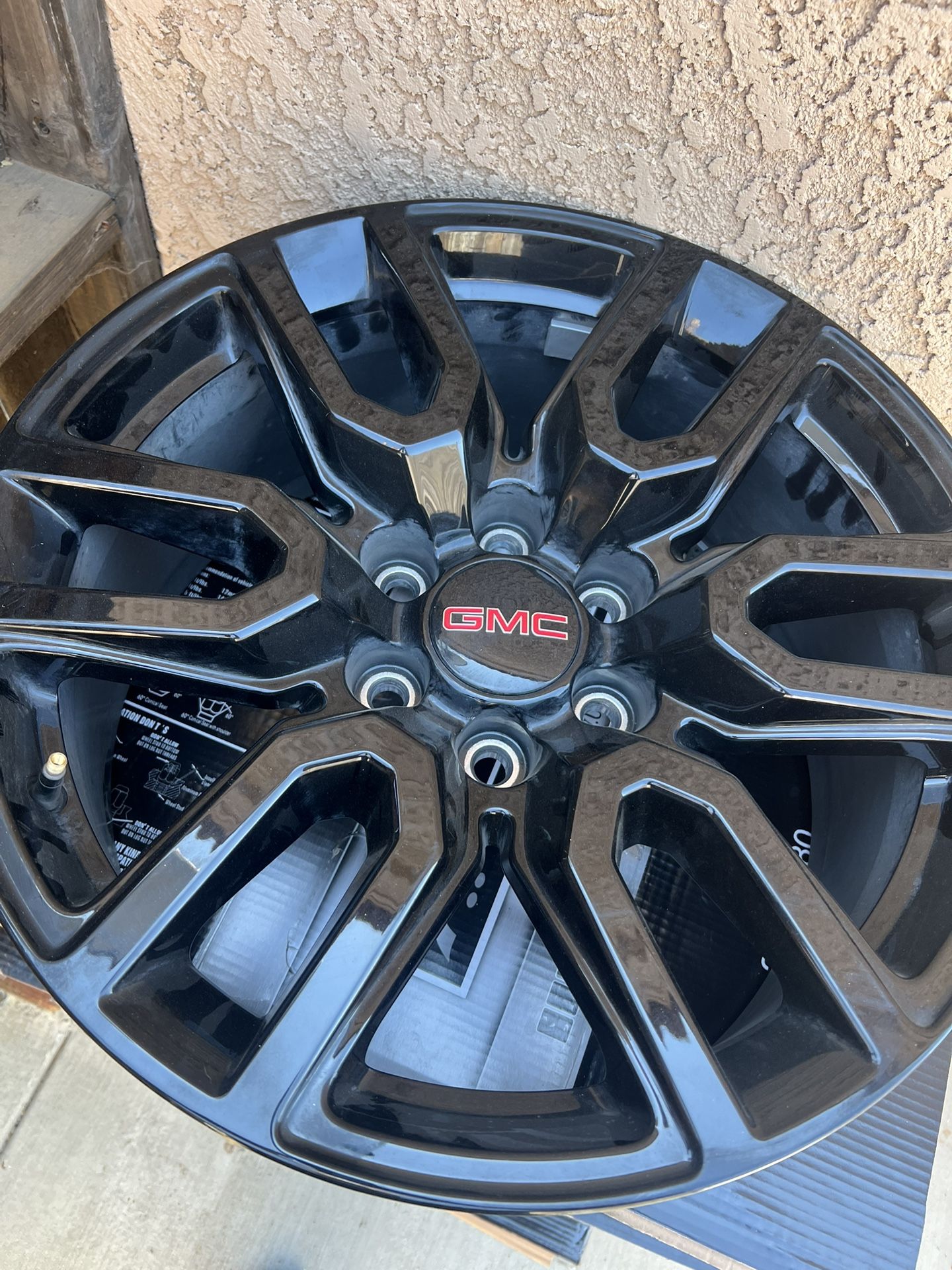 GMC RIMS for Sale in Moreno Valley, CA - OfferUp