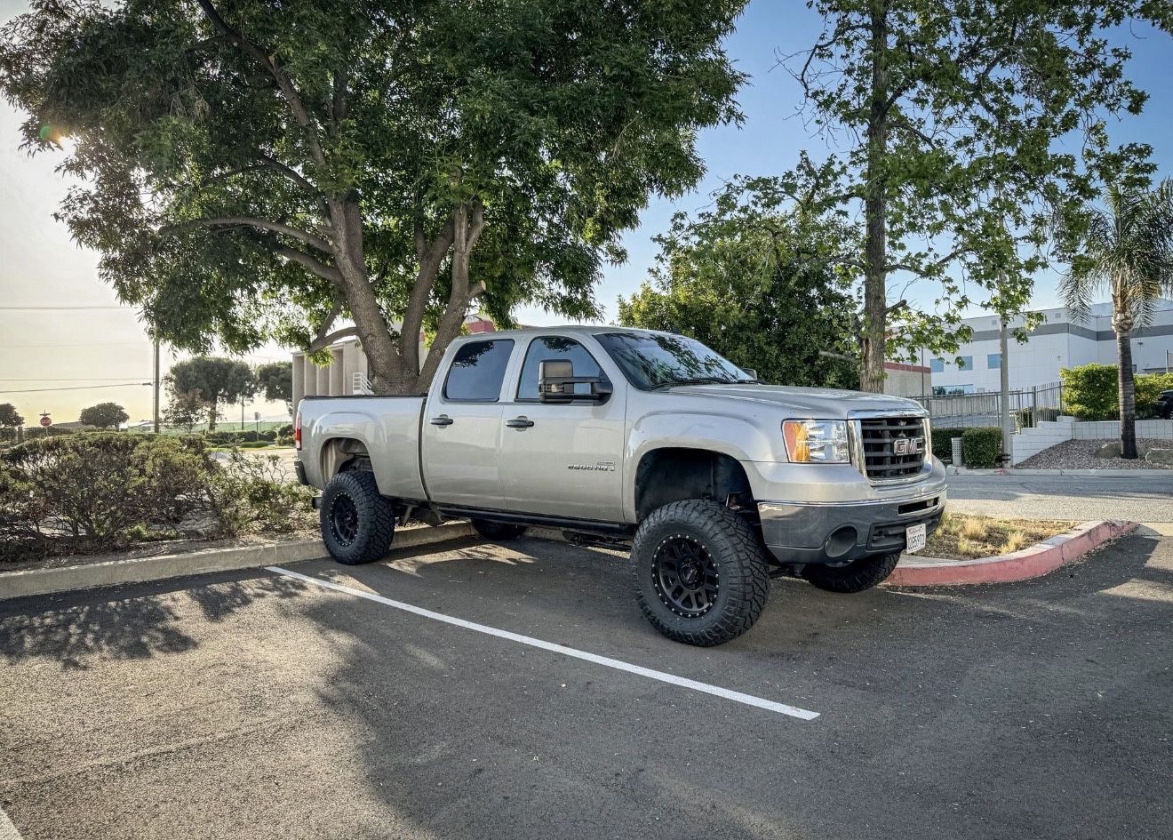 2008 Sierra 2500hd 4x4 Duramax for Sale in Upland, CA - OfferUp