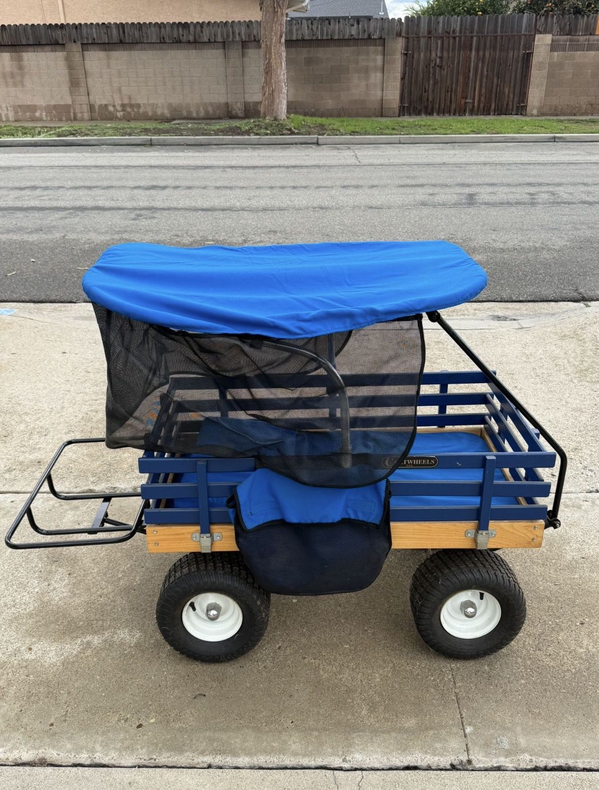 Cartwheels USA Blue Wagon for Sale in Garden Grove, CA - OfferUp