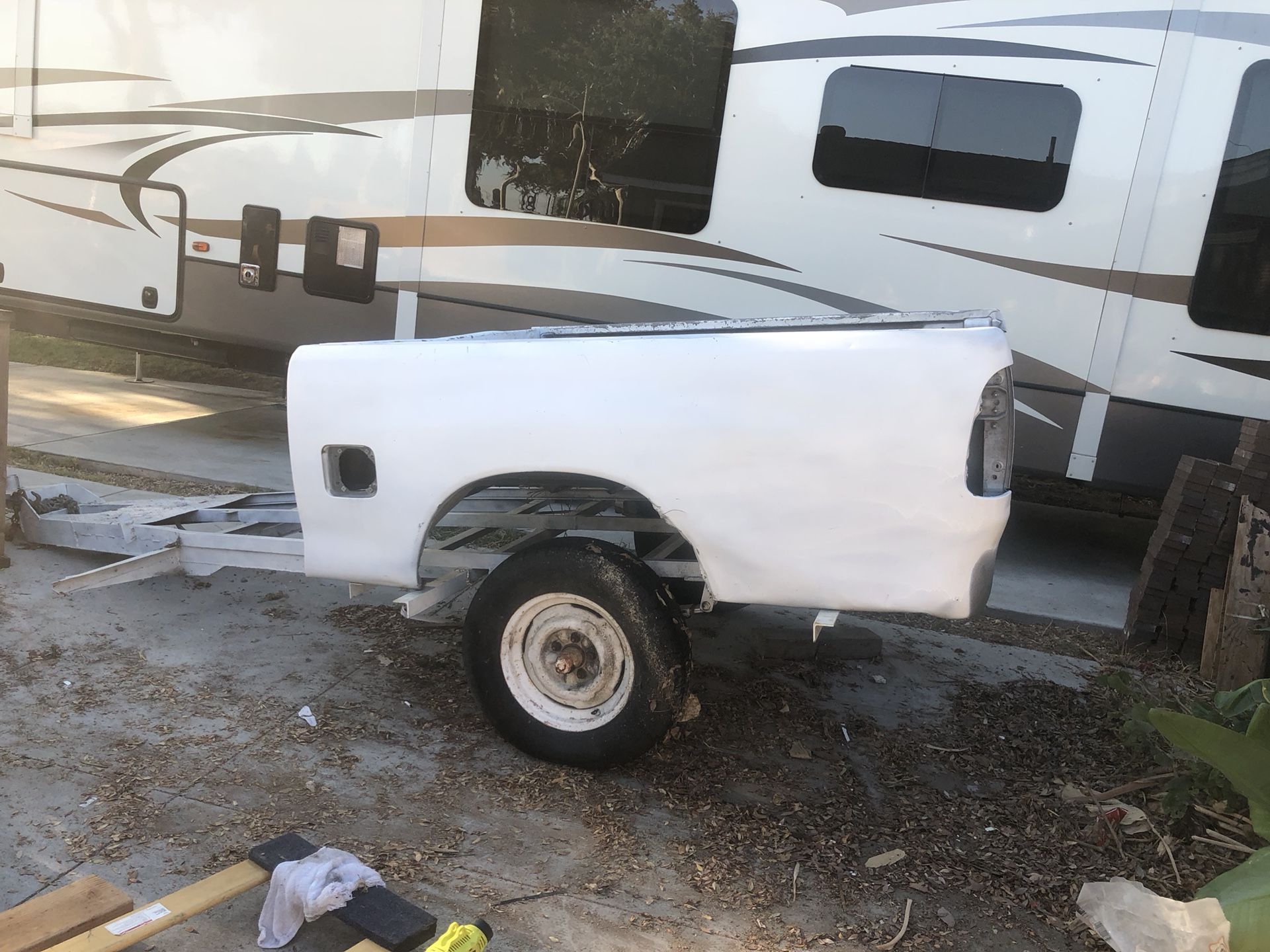 01-06 Toyota Tundra truck bed on a solid utility trailer for Sale in ...