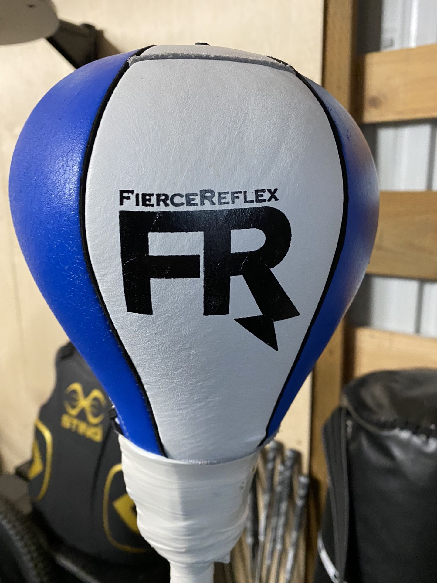 Fierce Reflex Bag Practically Brand New! for Sale in Redmond, WA - OfferUp