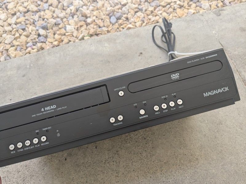 Magnavox DVD VCR Combo Player for Sale in Huntington Beach, CA - OfferUp