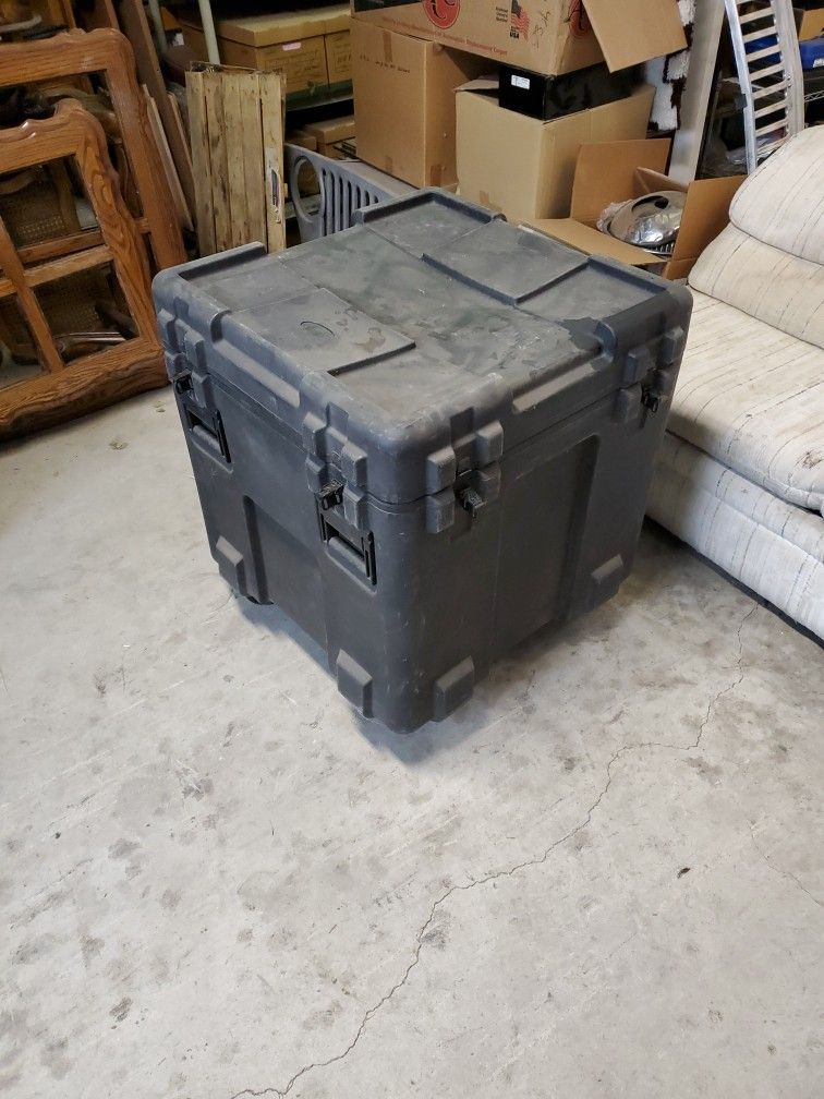 Sound And Music Equipment Storage Box for Sale in Lake Elsinore, CA ...