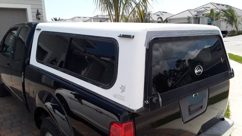 Camper Shell Ford Ranger 6ft Bed for Sale in Punta Gorda, FL - OfferUp